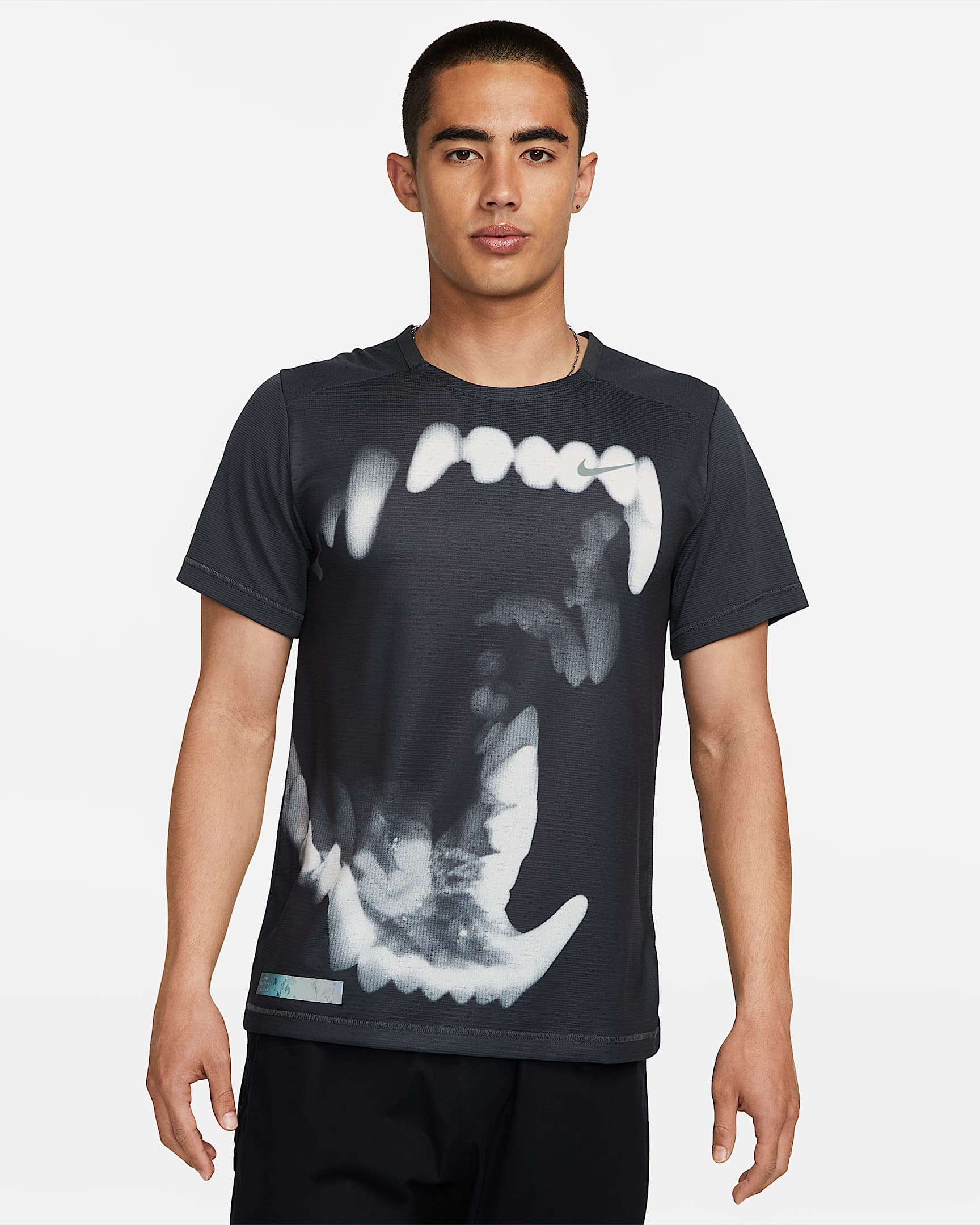 Nike Dri-FIT ADV Run Division Men's Short-Sleeve Running Top. Nike IN