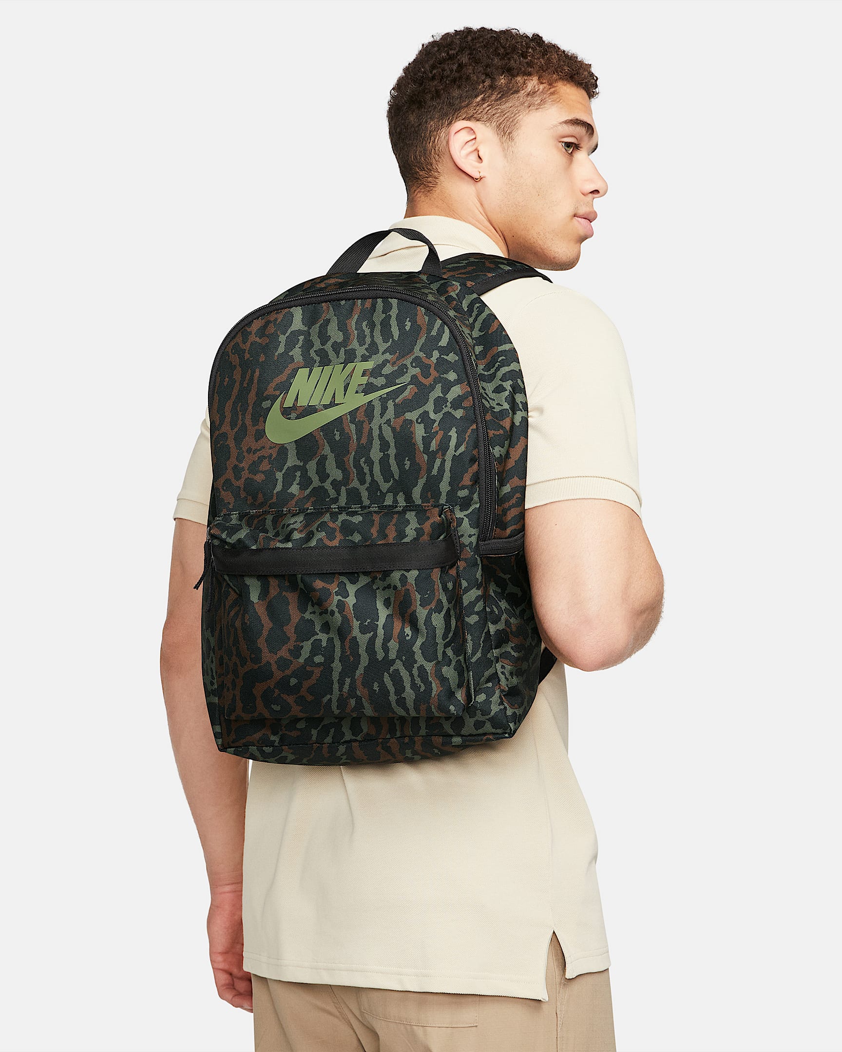Nike Heritage Backpack (25L). Nike LU