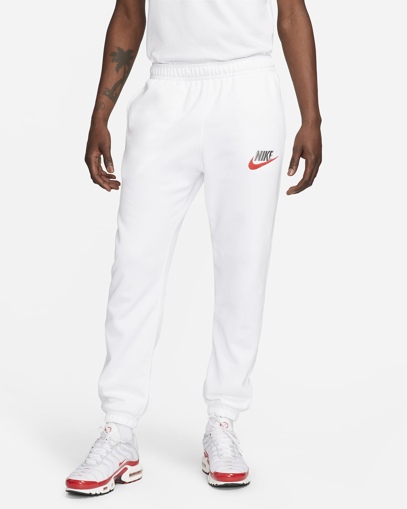 Nike Club Men's French Terry Tracksuit Bottoms. Nike BE
