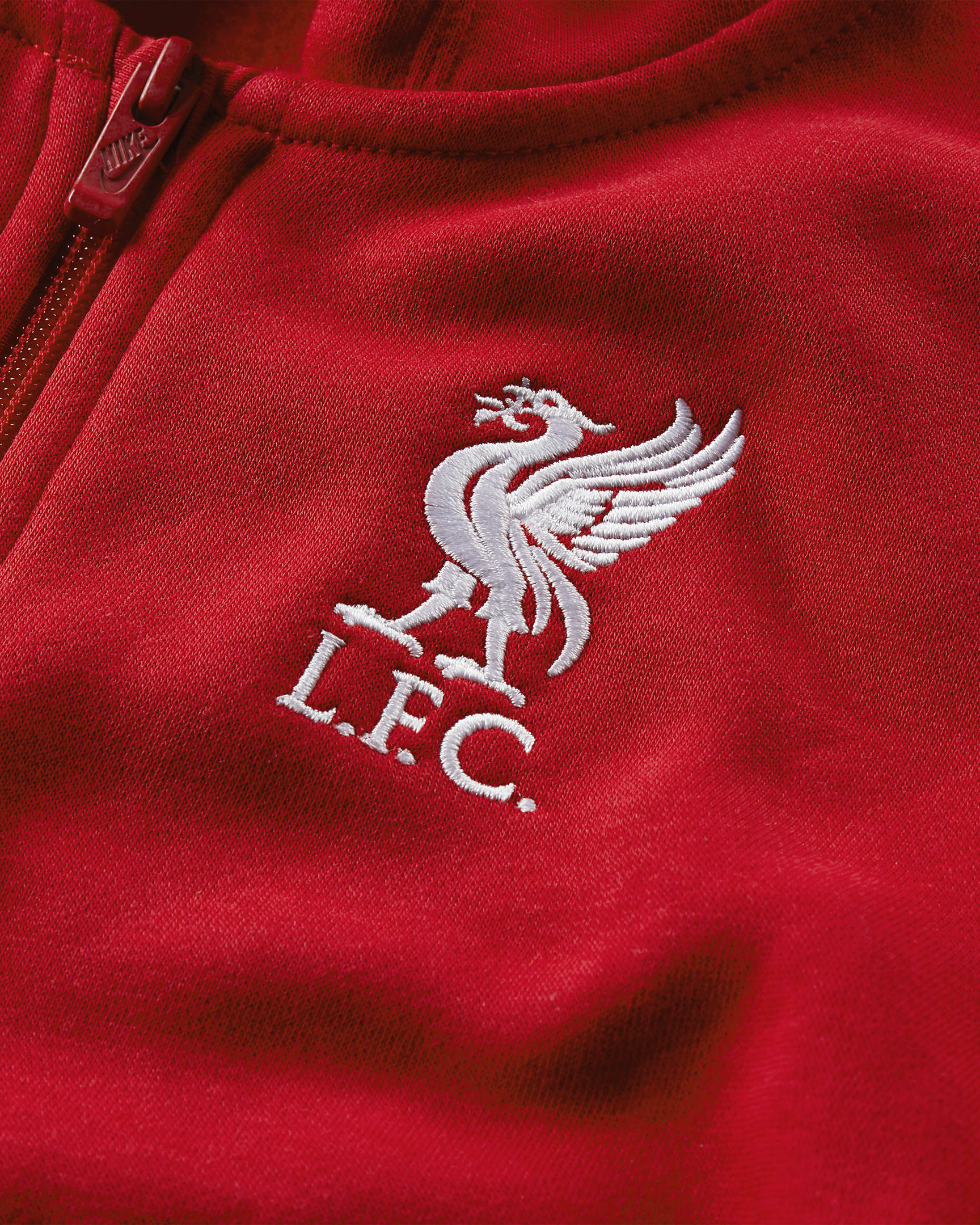 Liverpool F.C. Club Fleece Older Kids' (Boys') Nike Full-Zip Hoodie ...