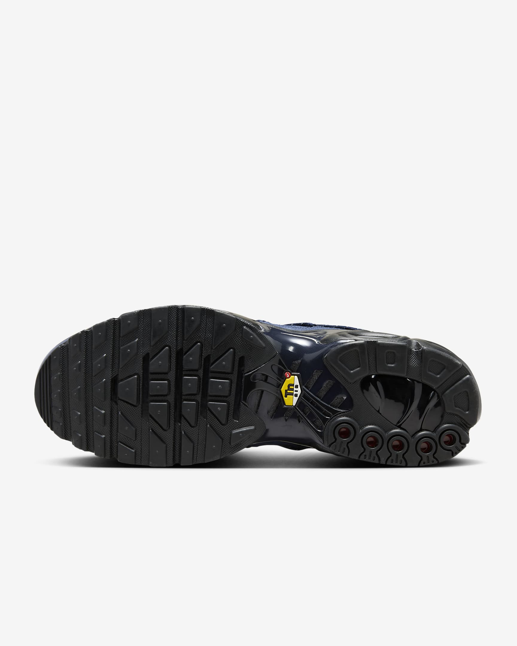 Nike Air Max Plus Utility Men's Shoes. Nike DK
