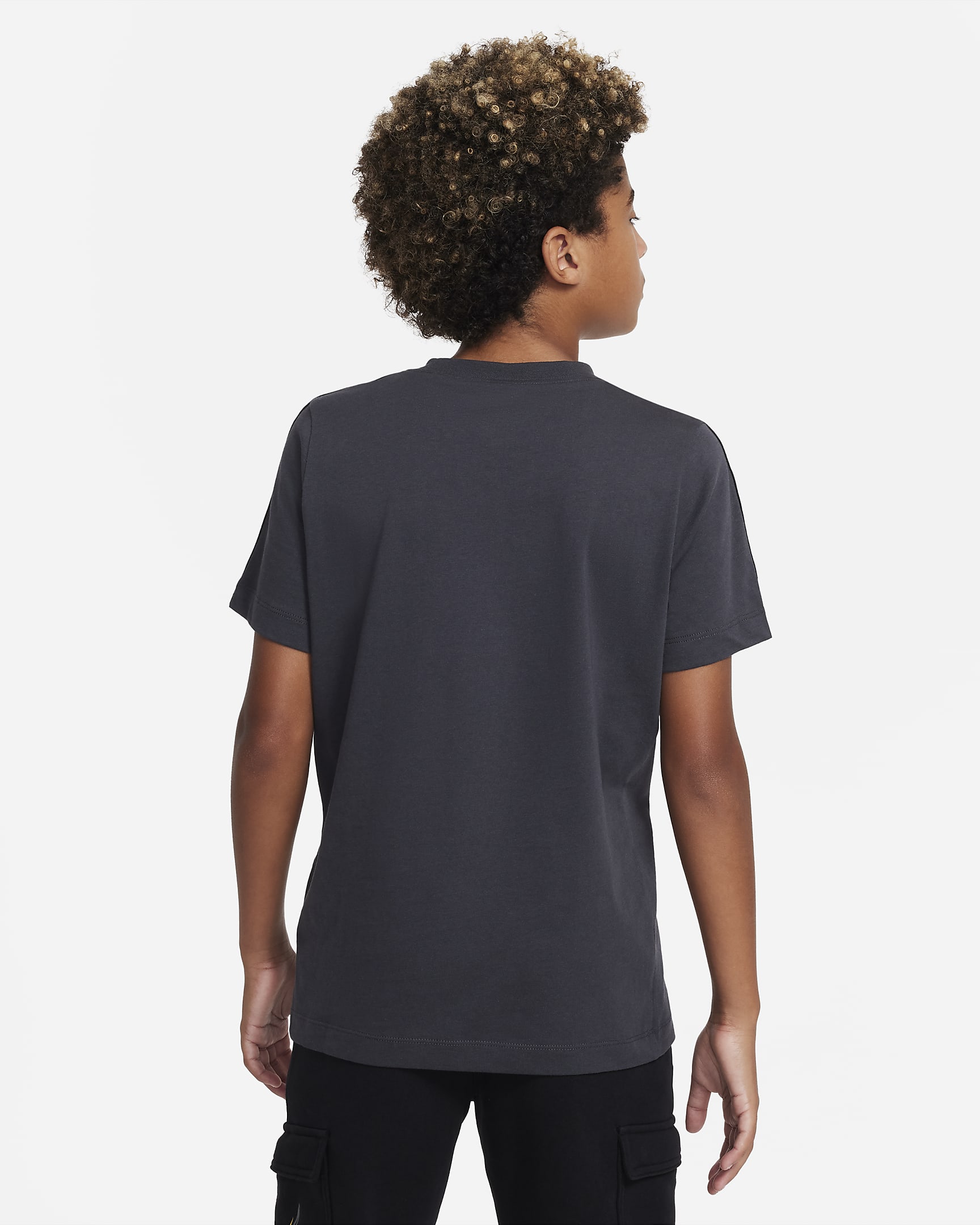 Nike Sportswear Repeat Older Kids' (Boys') T-Shirt. Nike AE