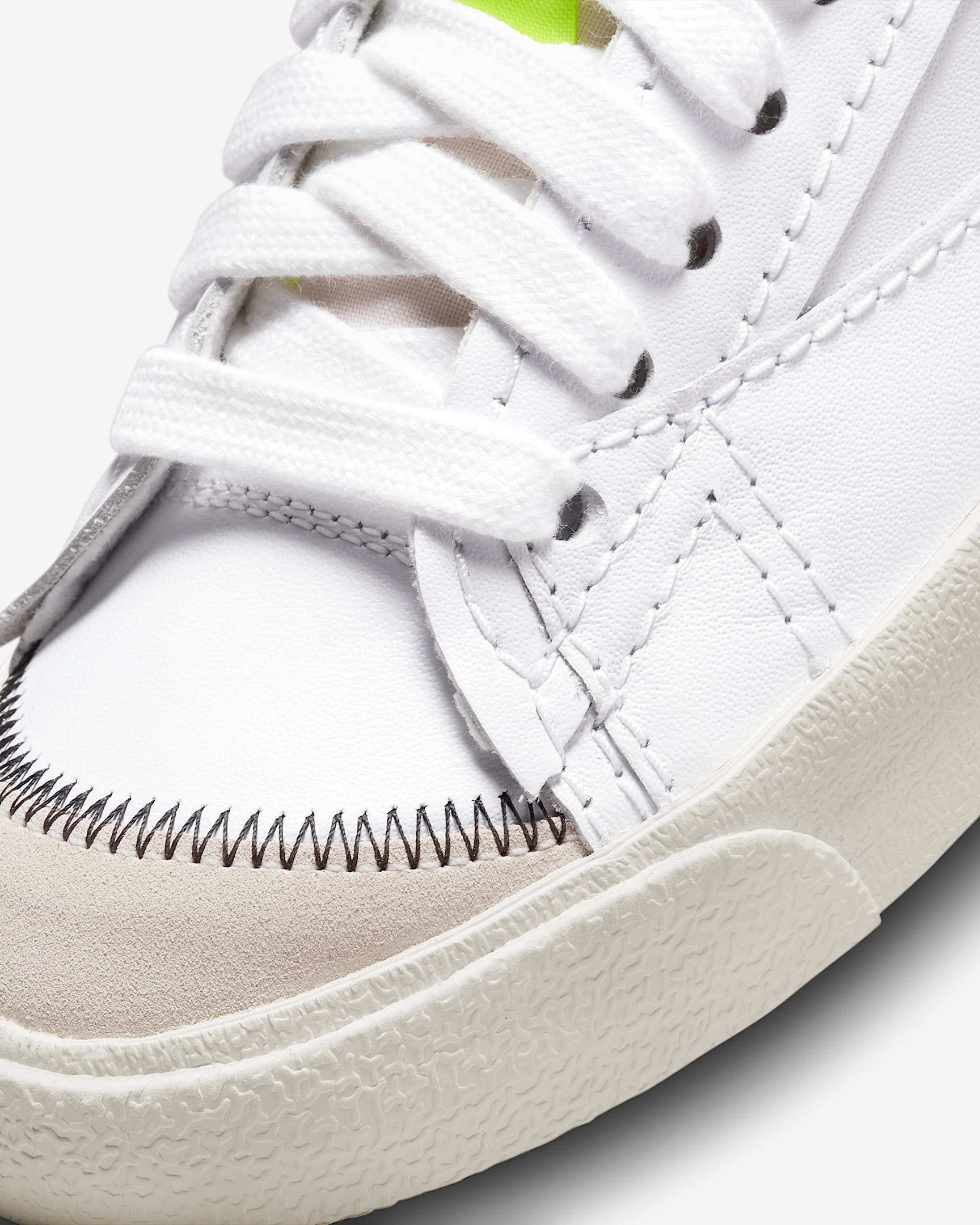 Nike Blazer Low '77 Jumbo Women's Shoes. Nike PH