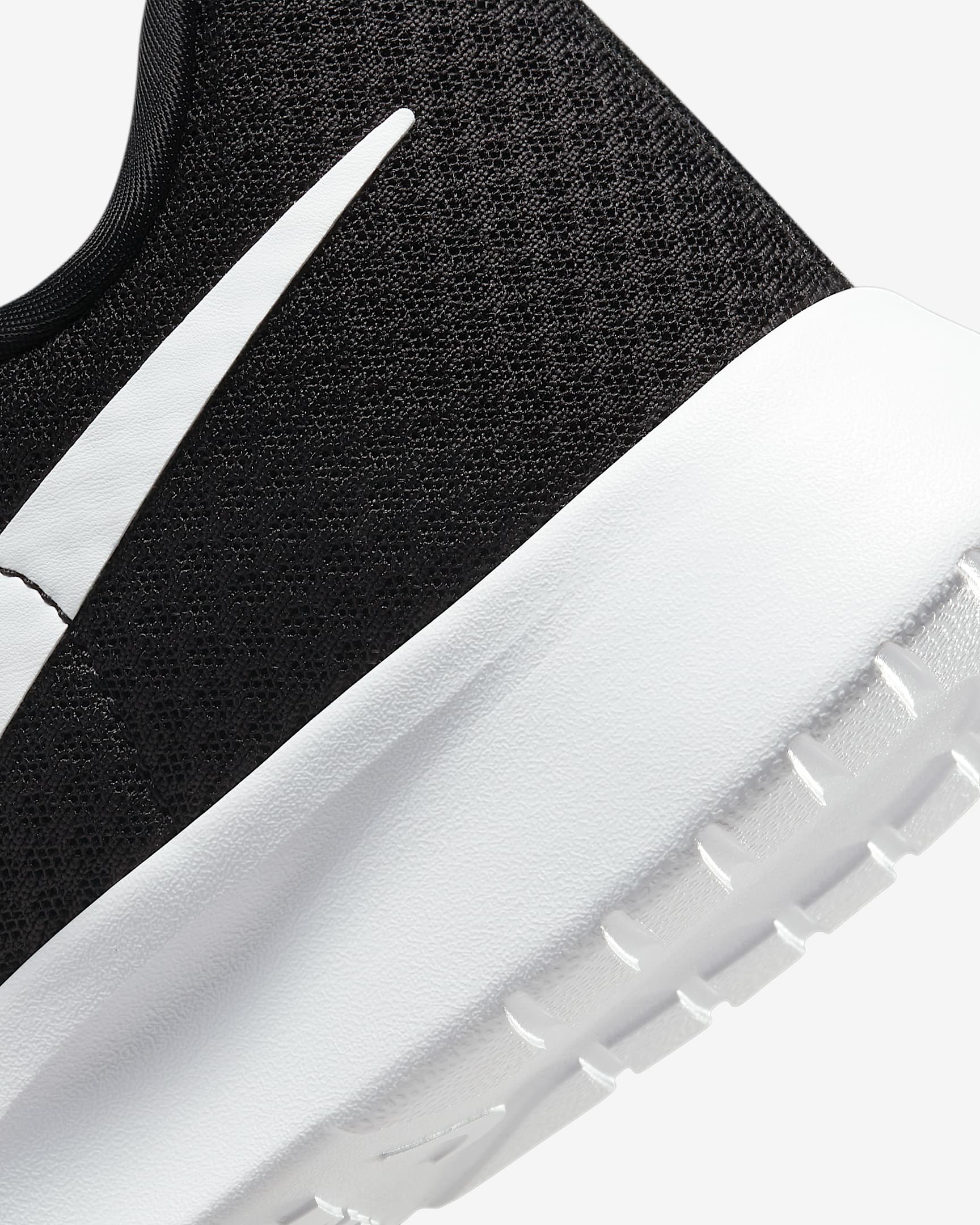 Nike Tanjun EasyOn Men's Shoes. Nike LU