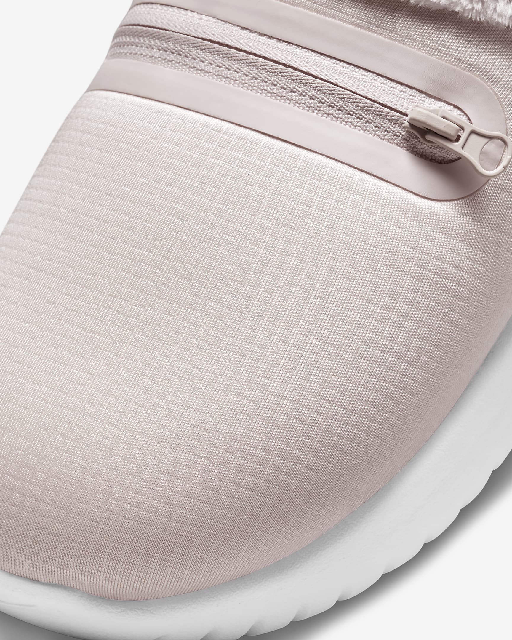 Nike Burrow Women's Slipper. Nike AT