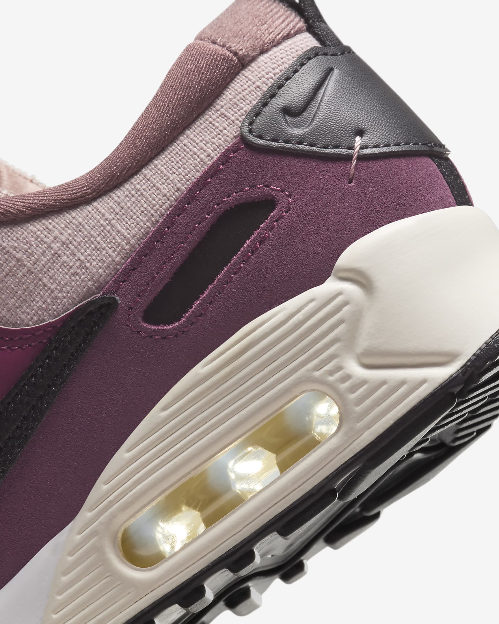 Nike Air Max 90 Futura Women's Shoes. Nike CZ