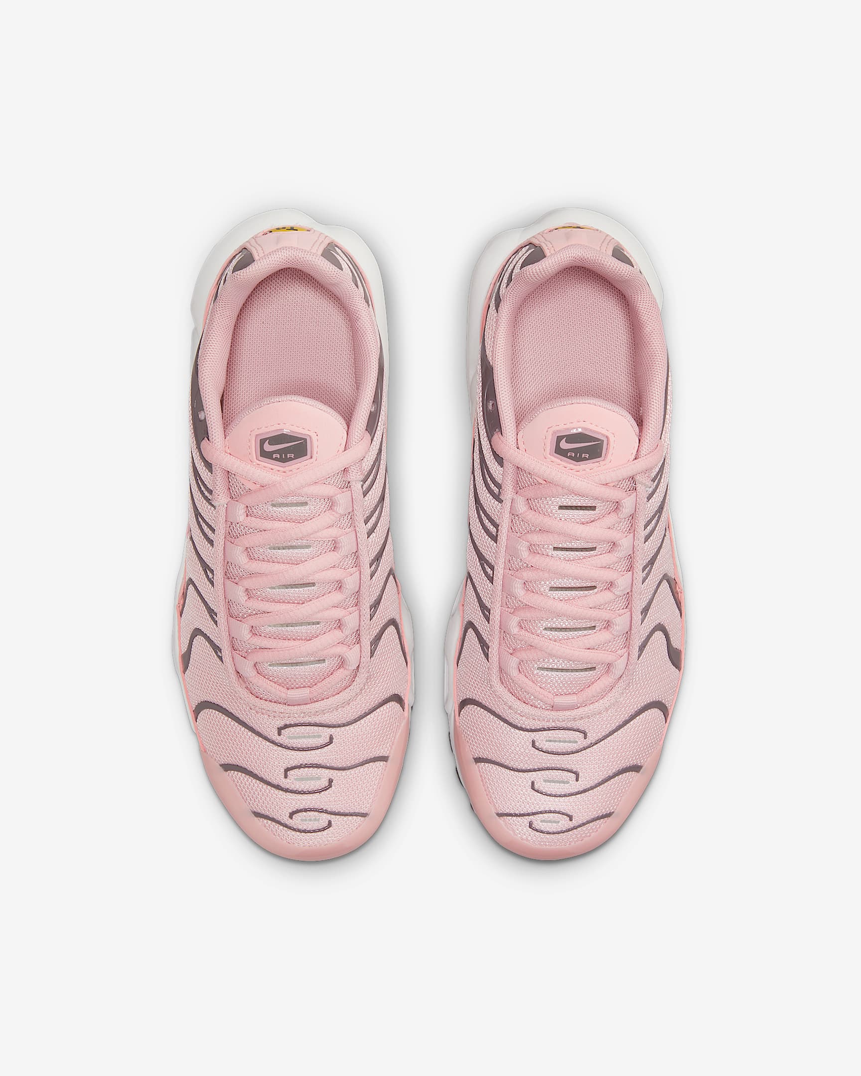 Nike Air Max Plus Older Kids' Shoe. Nike BE