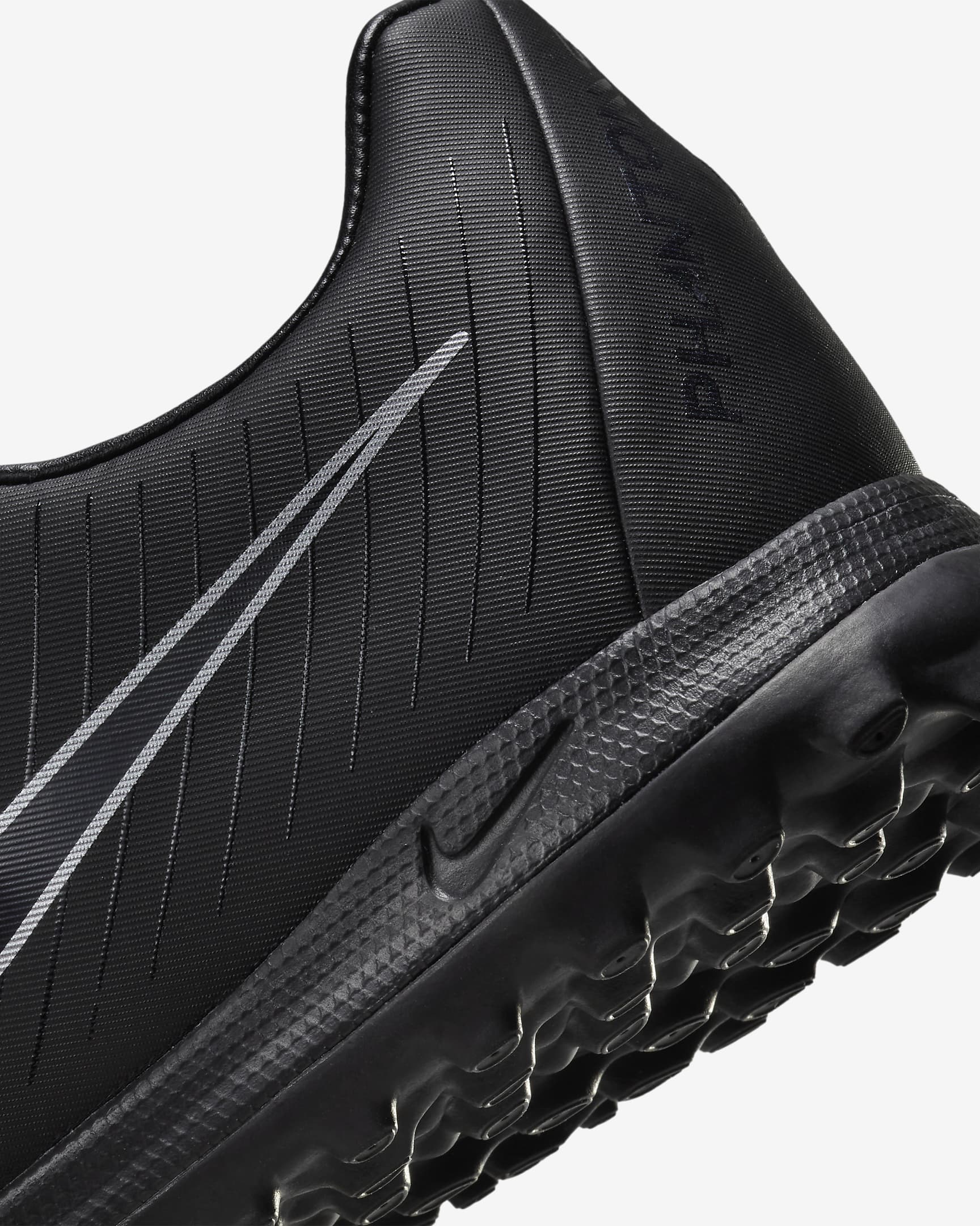 Nike Phantom GX 2 Academy TF Low-Top Football Shoes. Nike IL