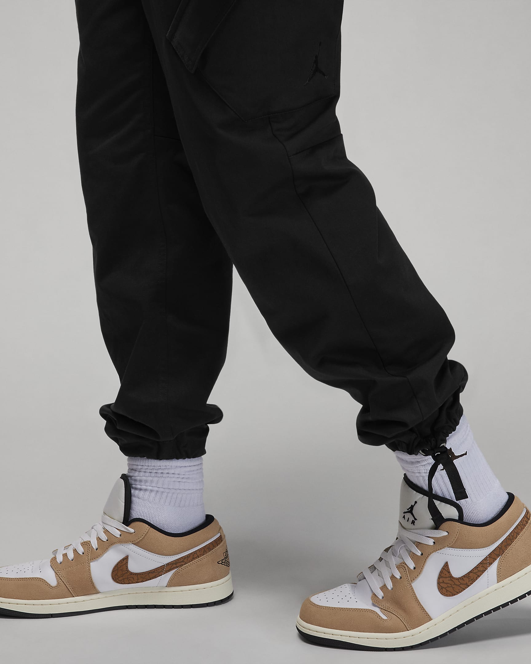 Jordan Essentials Men's Chicago Trousers. Nike ID