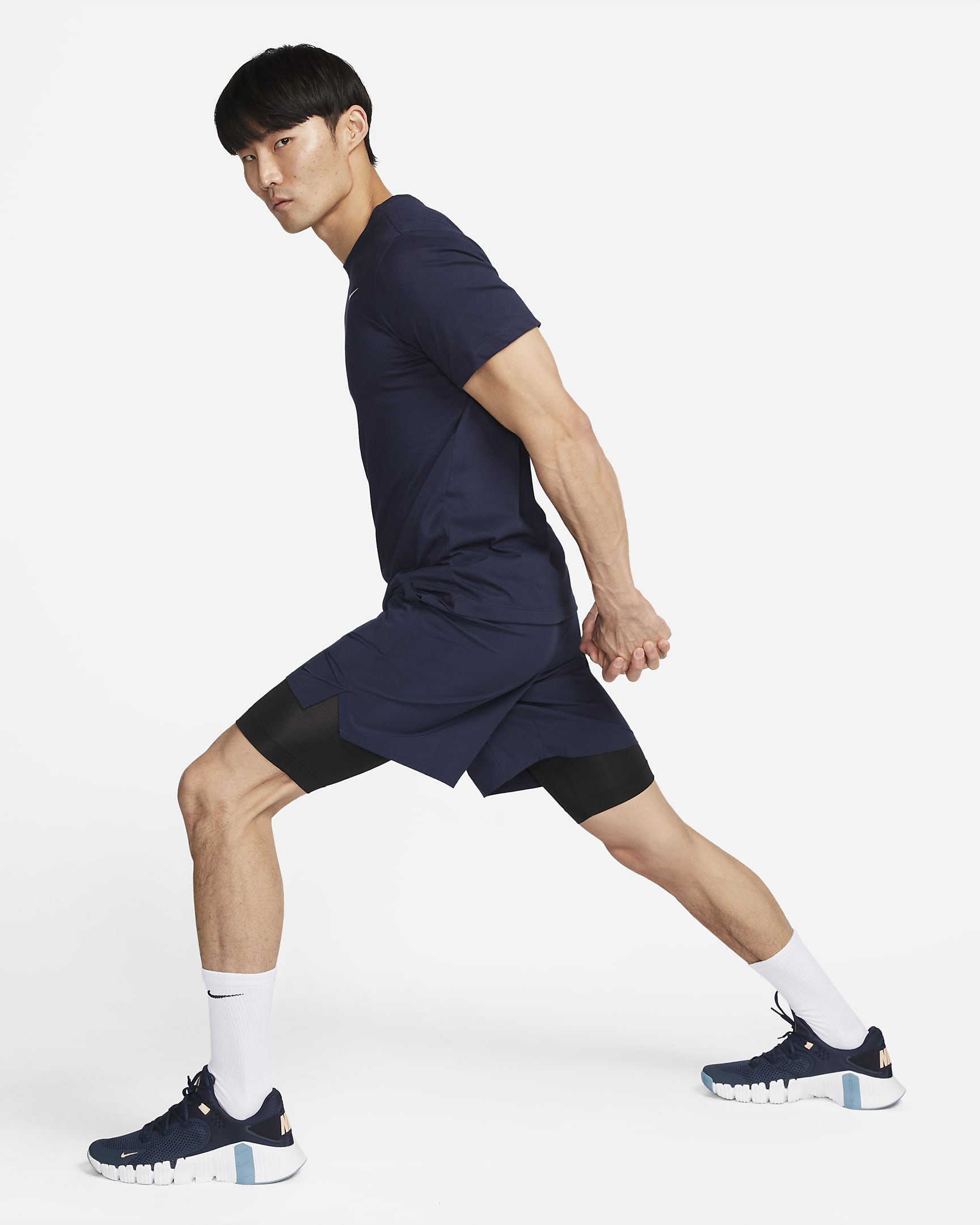 Nike Dri-FIT Men's Fitness T-Shirt. Nike.com