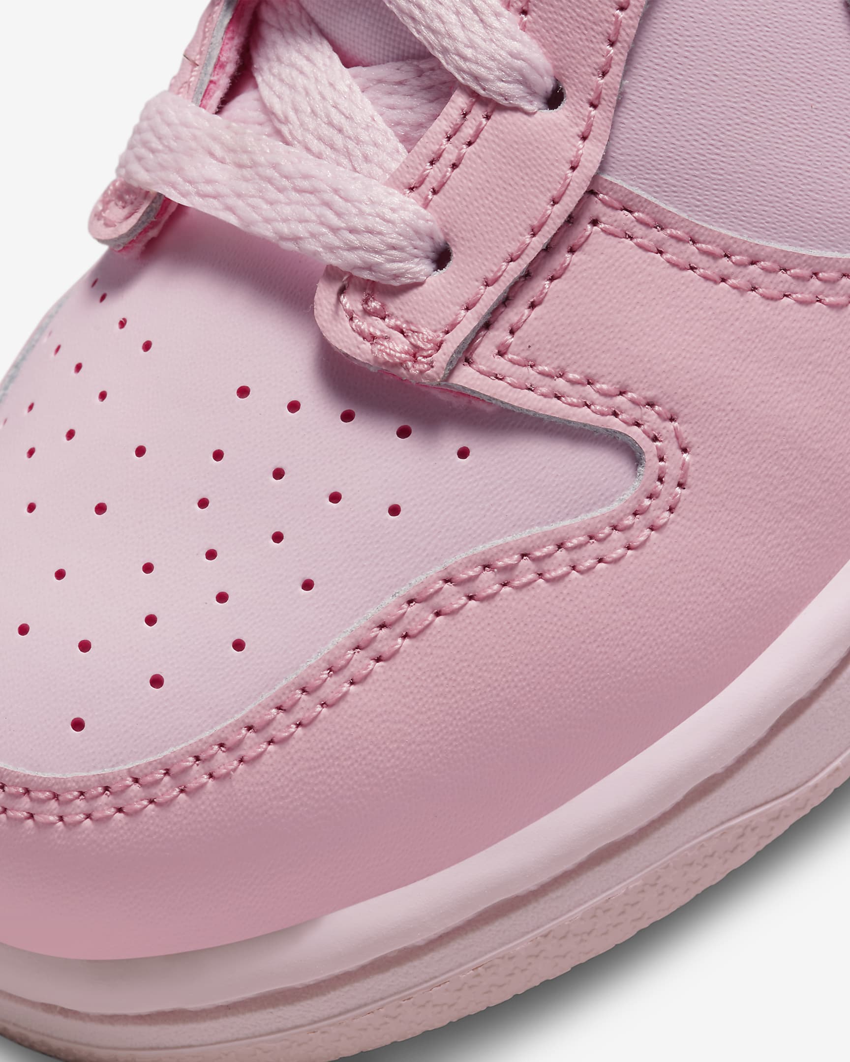 Nike Dunk Low Younger Kids' Shoes. Nike PT