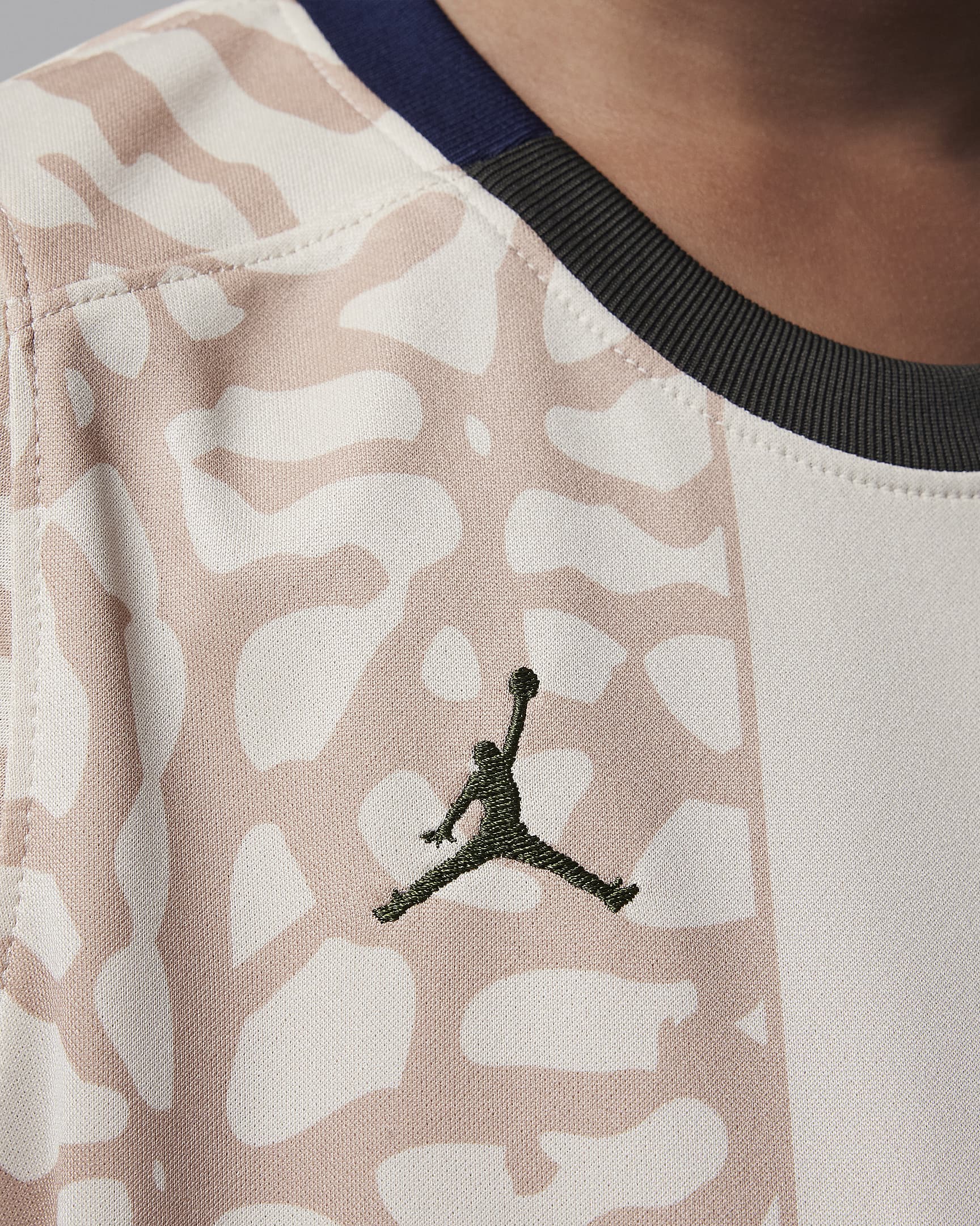 Paris Saint-Germain 2023/24 Fourth Younger Kids' Jordan Football 3 ...