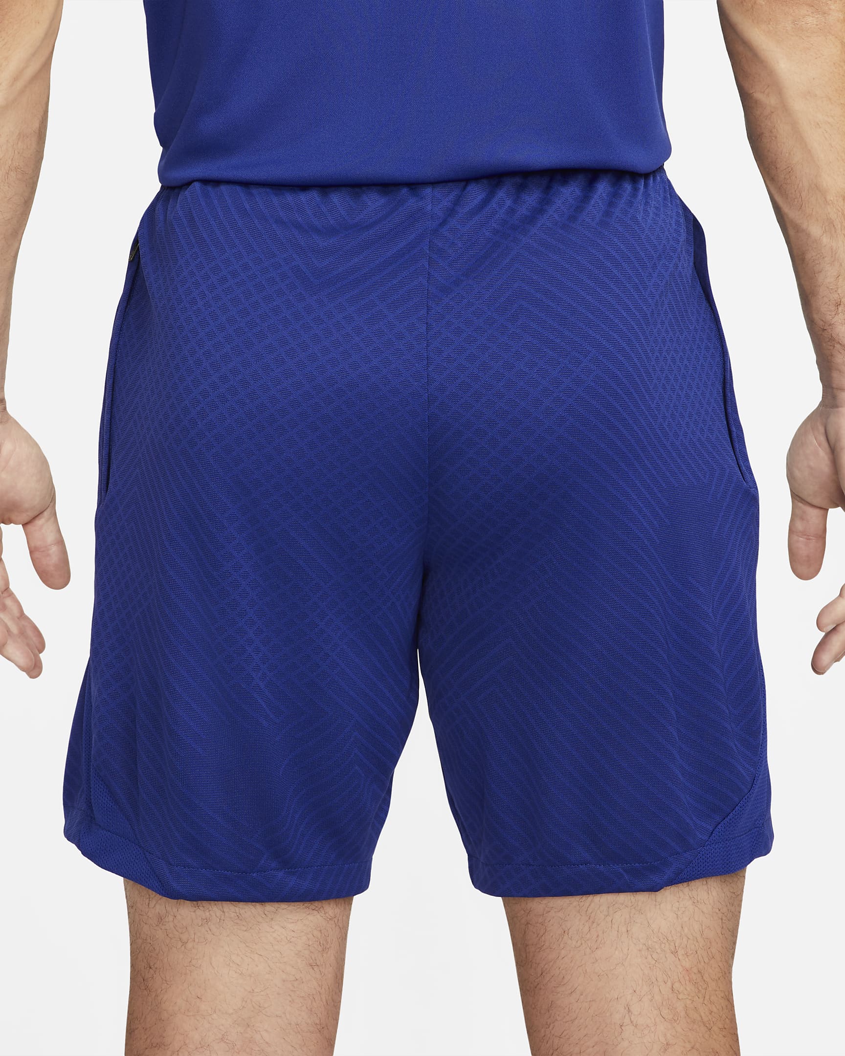 Barcelona Strike Men's Nike Dri-FIT Football Shorts. Nike UK