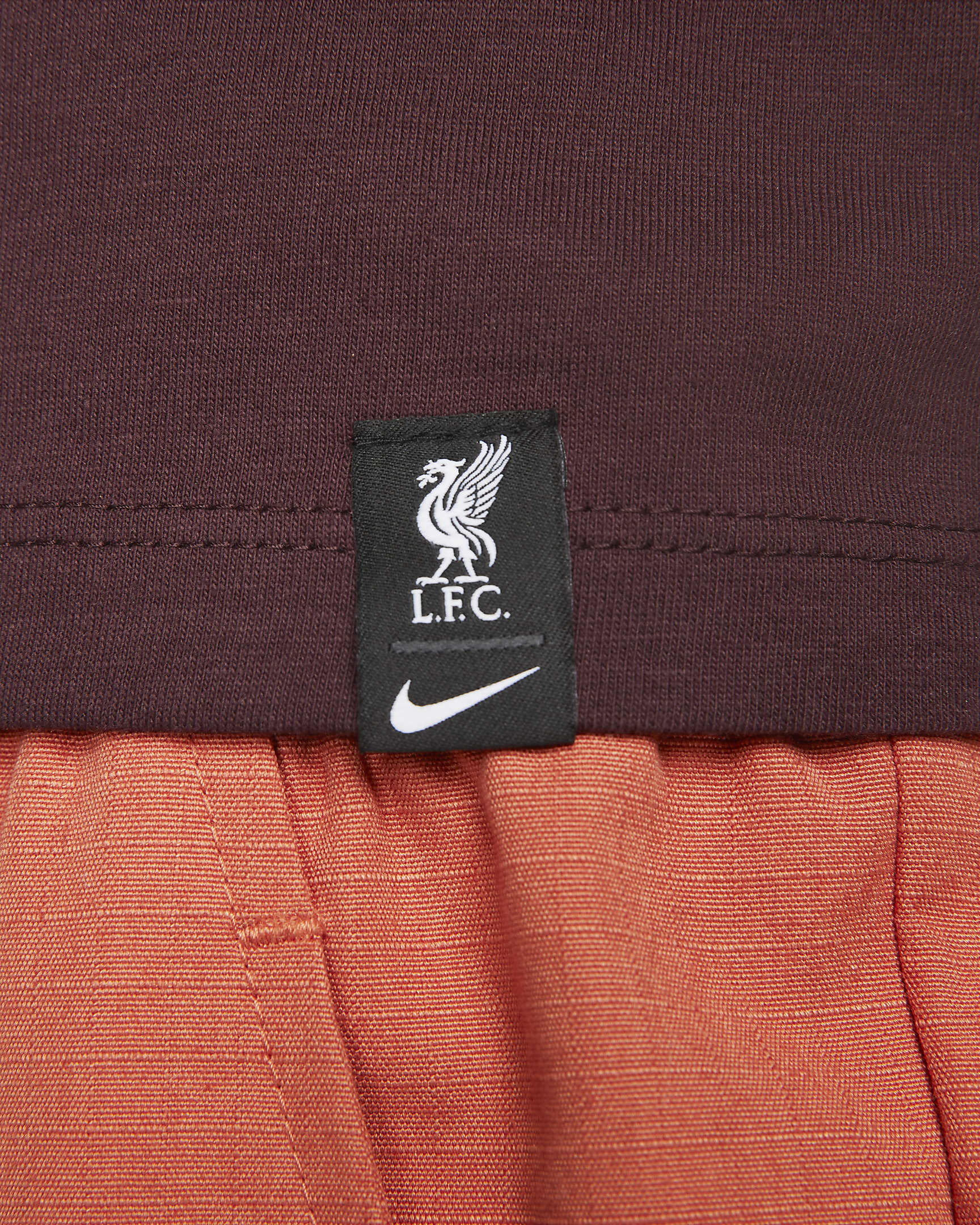 Liverpool F.C. Women's Cropped Football Tank. Nike DK