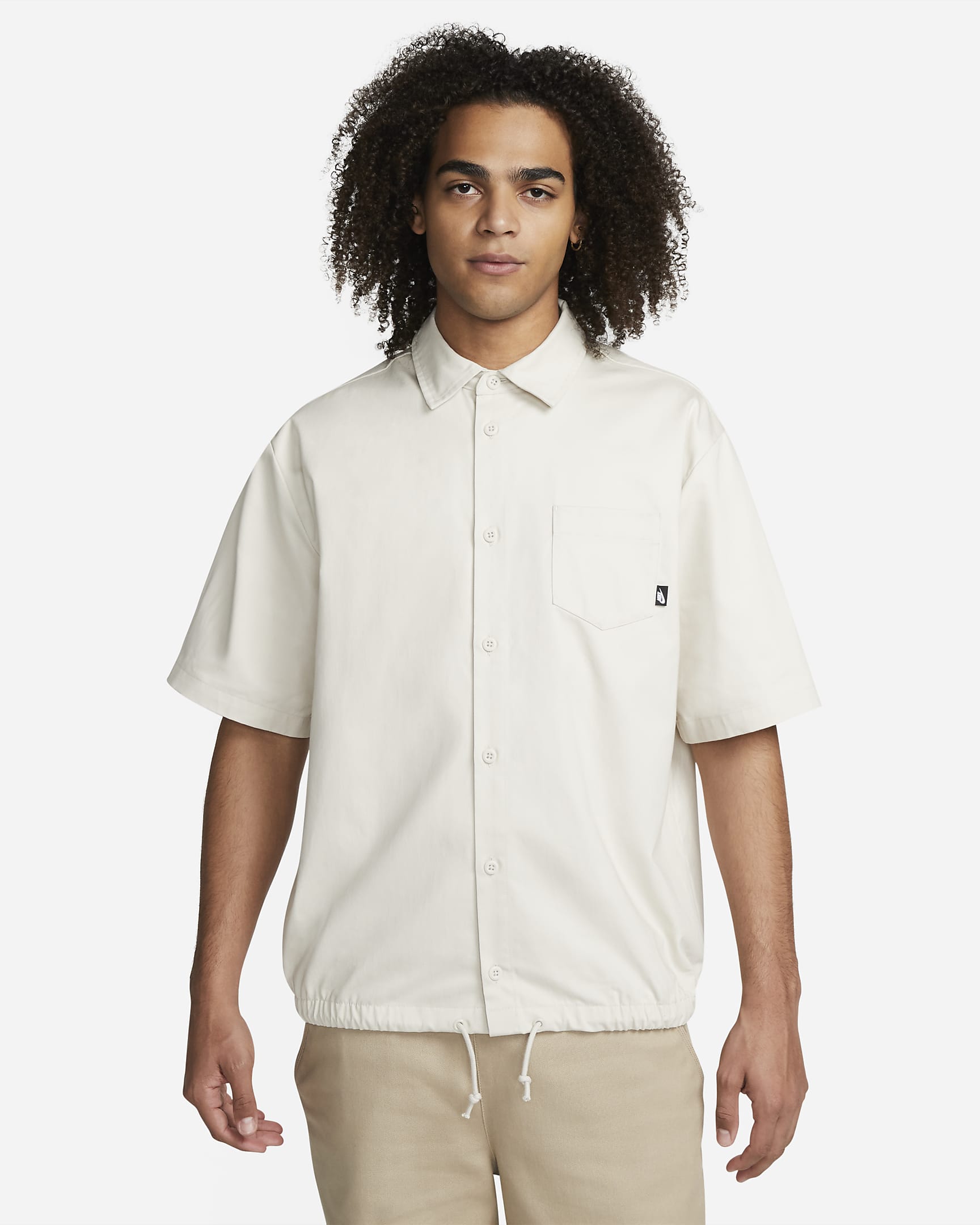 Nike Club Button-Down-Kurzarmoberteil für Herren. Nike LU