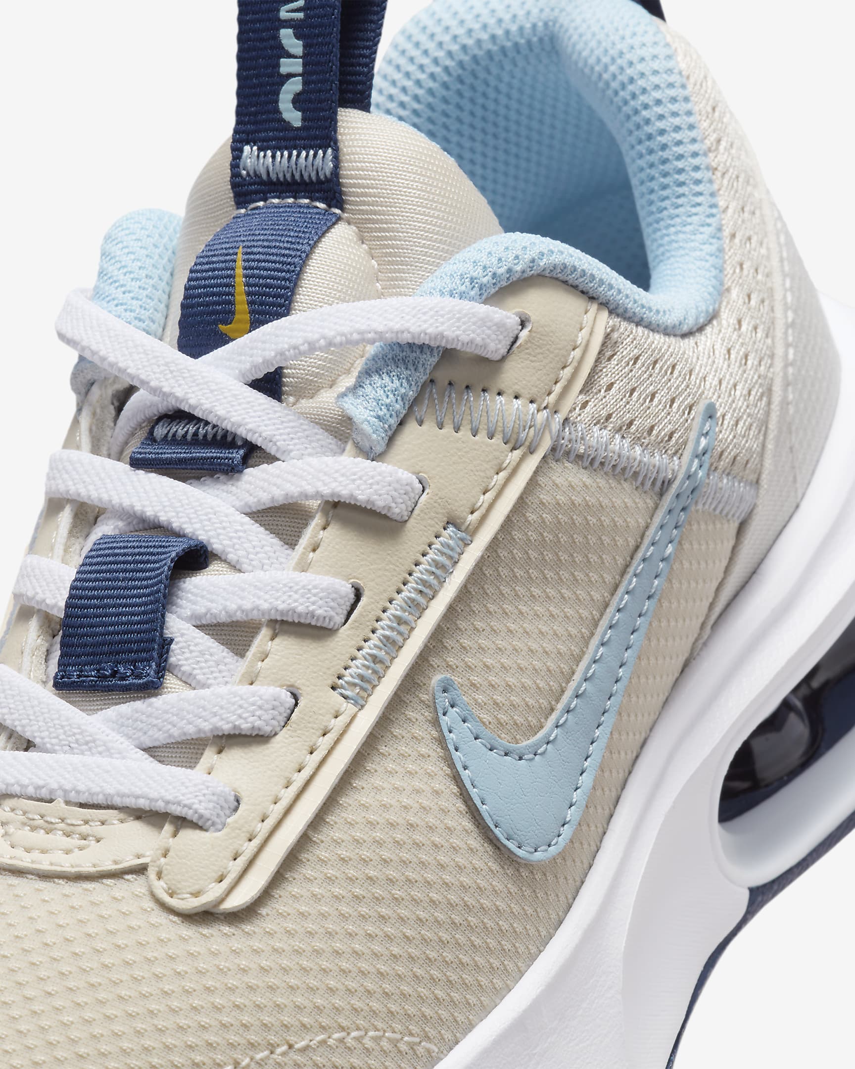 Nike Air Max INTRLK Lite cipő kisebb gyerekeknek. Nike HU