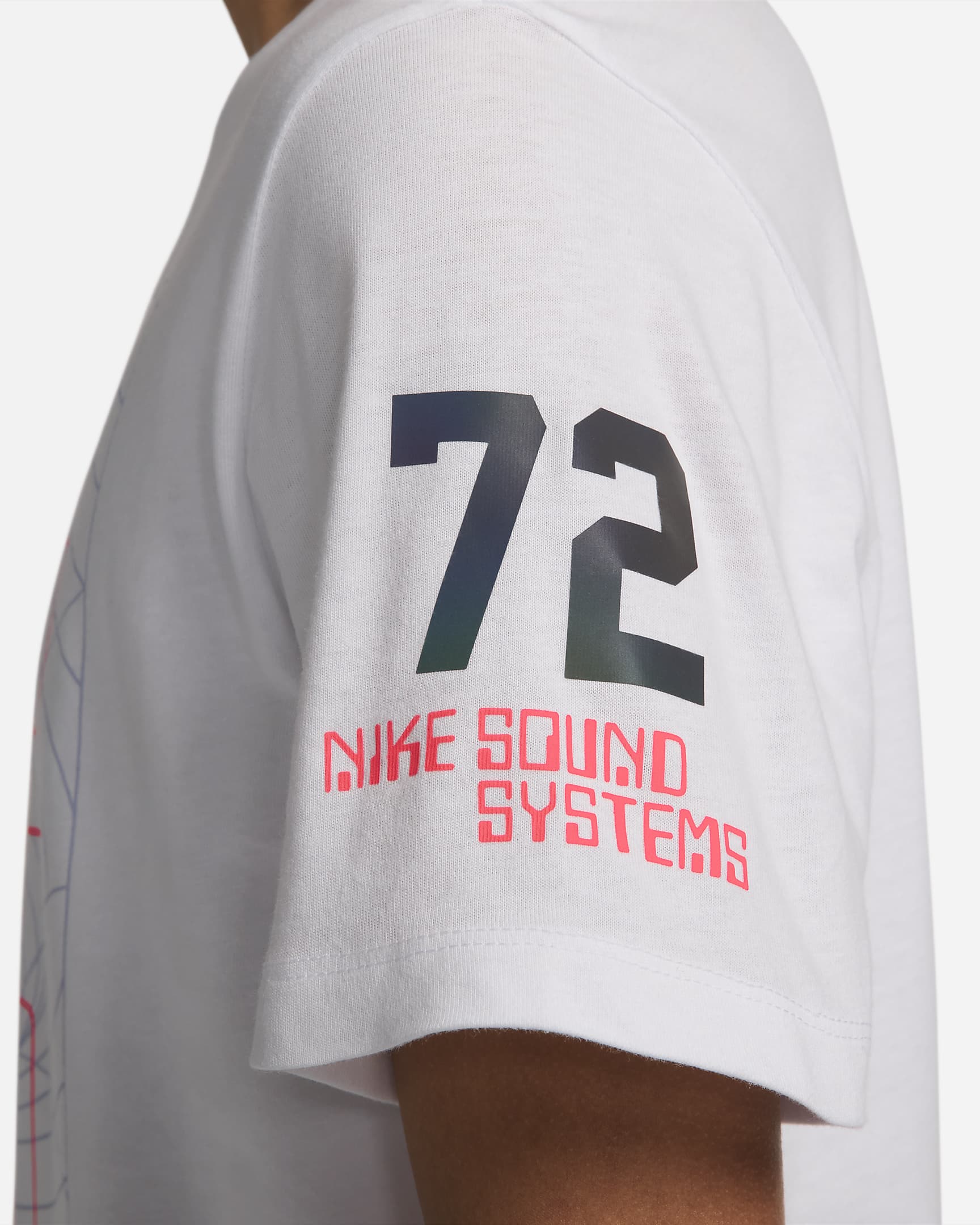 Nike Sportswear Men's T-Shirt. Nike IN