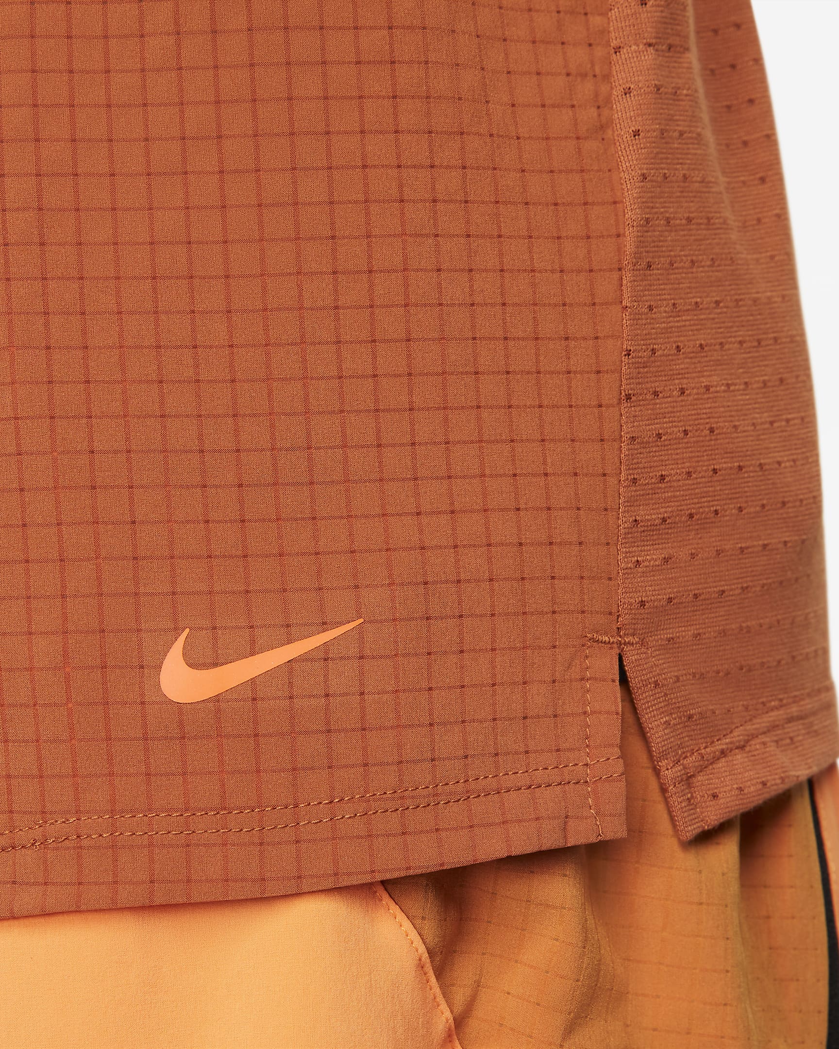 Nike Dri-FIT Trail Solar Chase Men's Short-Sleeve Trail Running Top ...