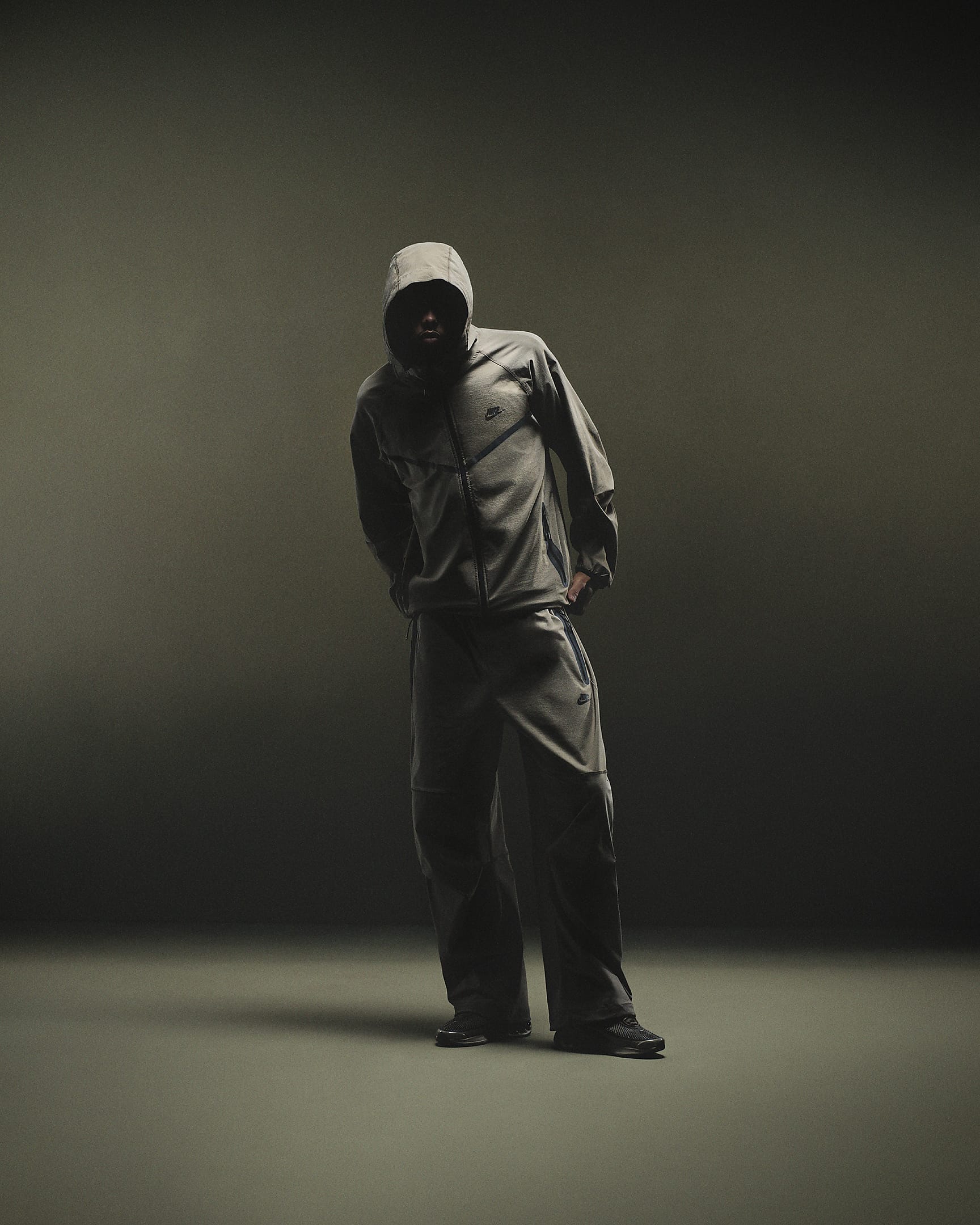 Nike Tech Men's Woven Jacket. Nike UK