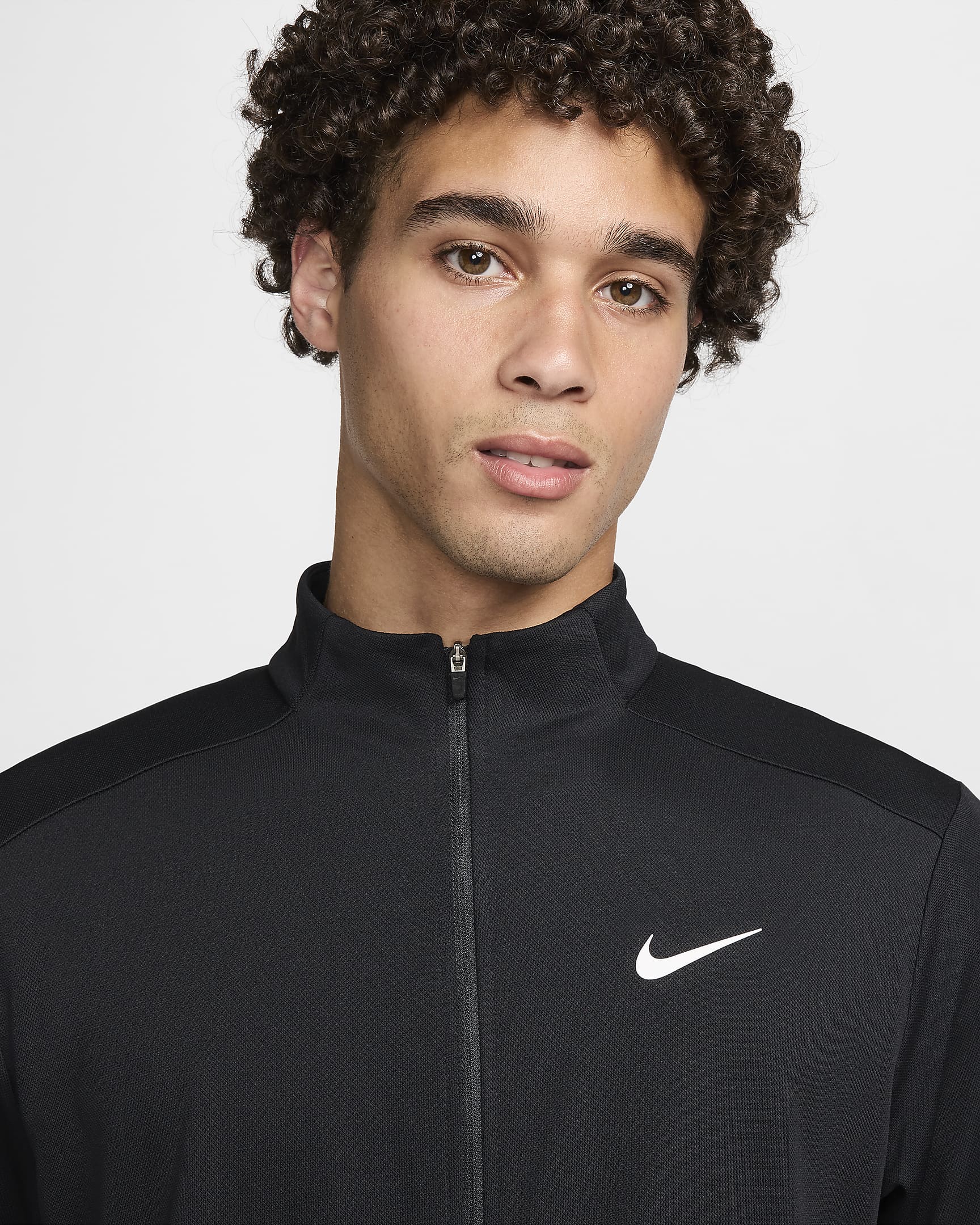 Casaco de malha versátil Dri-FIT Nike Totality para homem. Nike PT