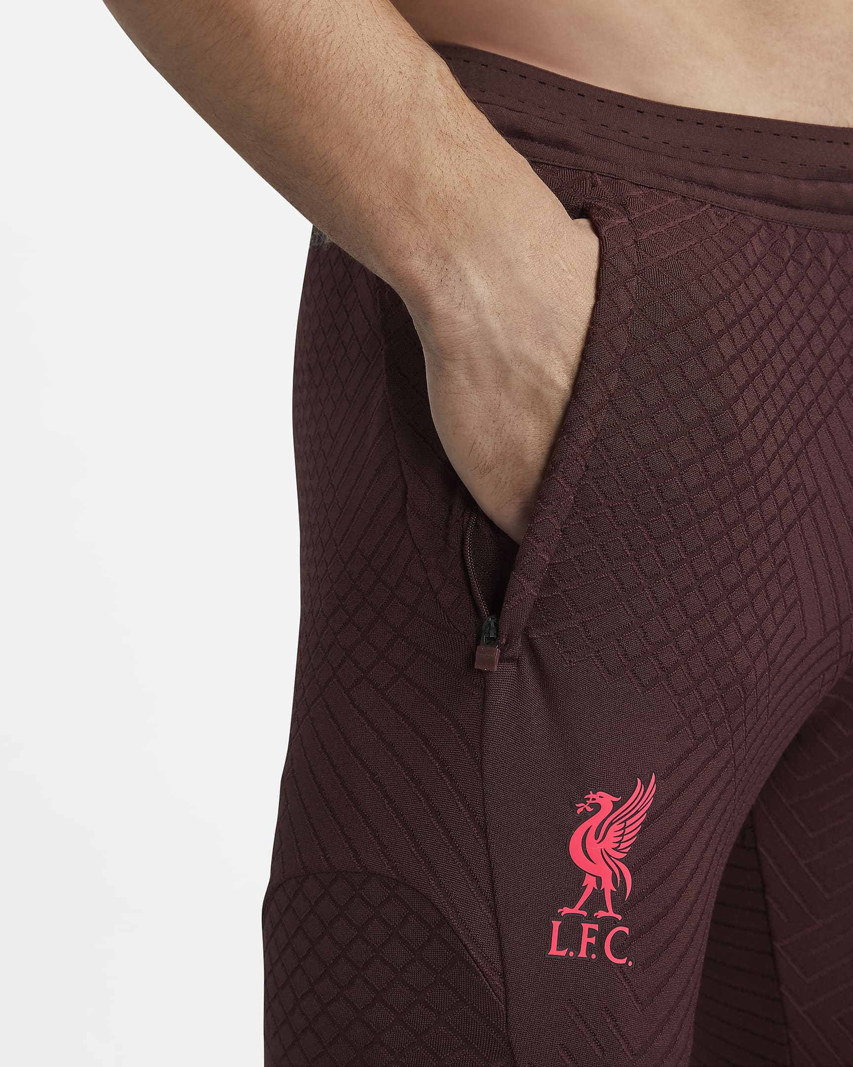 Liverpool F.C. Strike Elite Men's Nike Dri-FIT ADV Football Pants. Nike HR