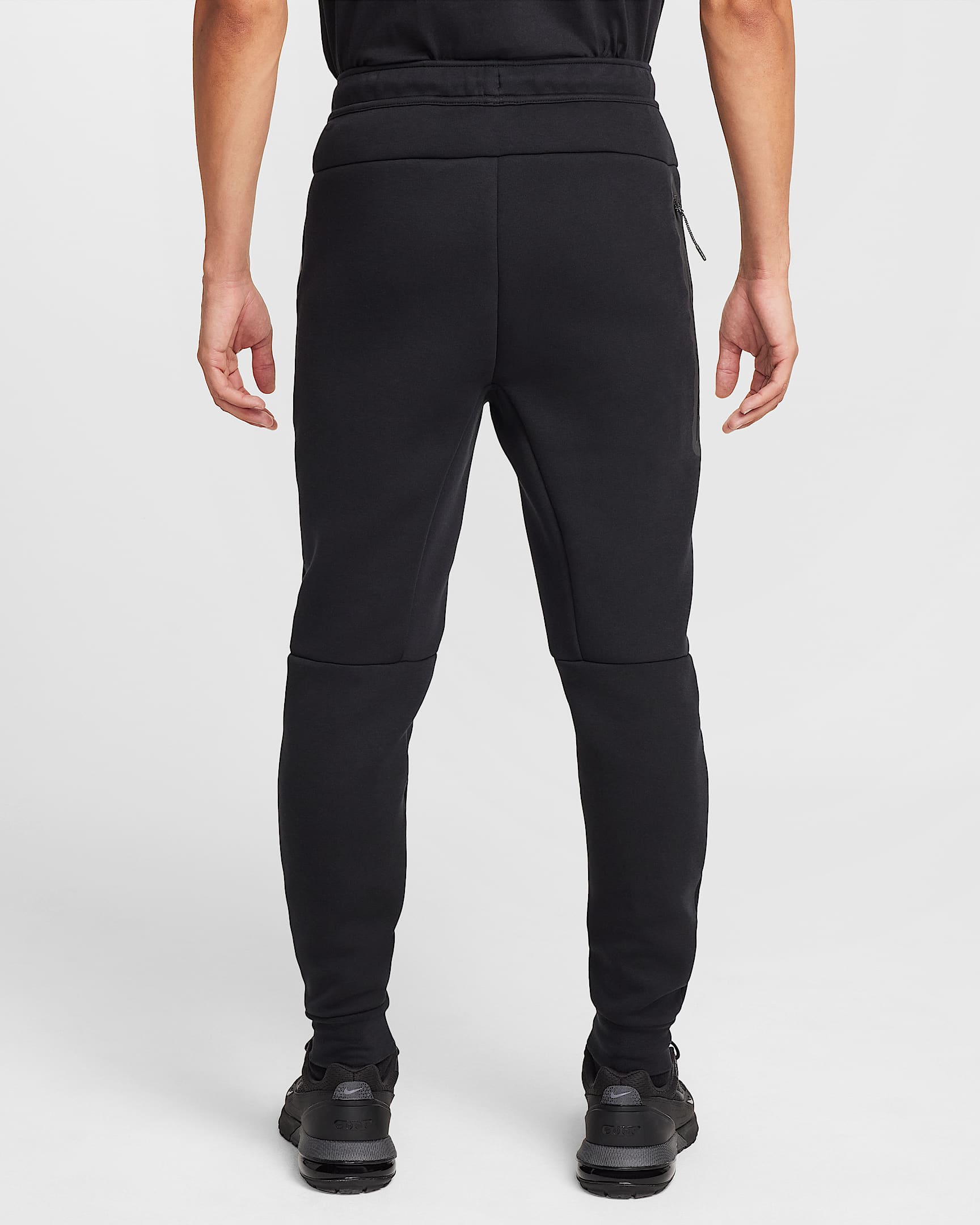 Pantaloni jogger in fleece Nike Tech – Uomo. Nike IT