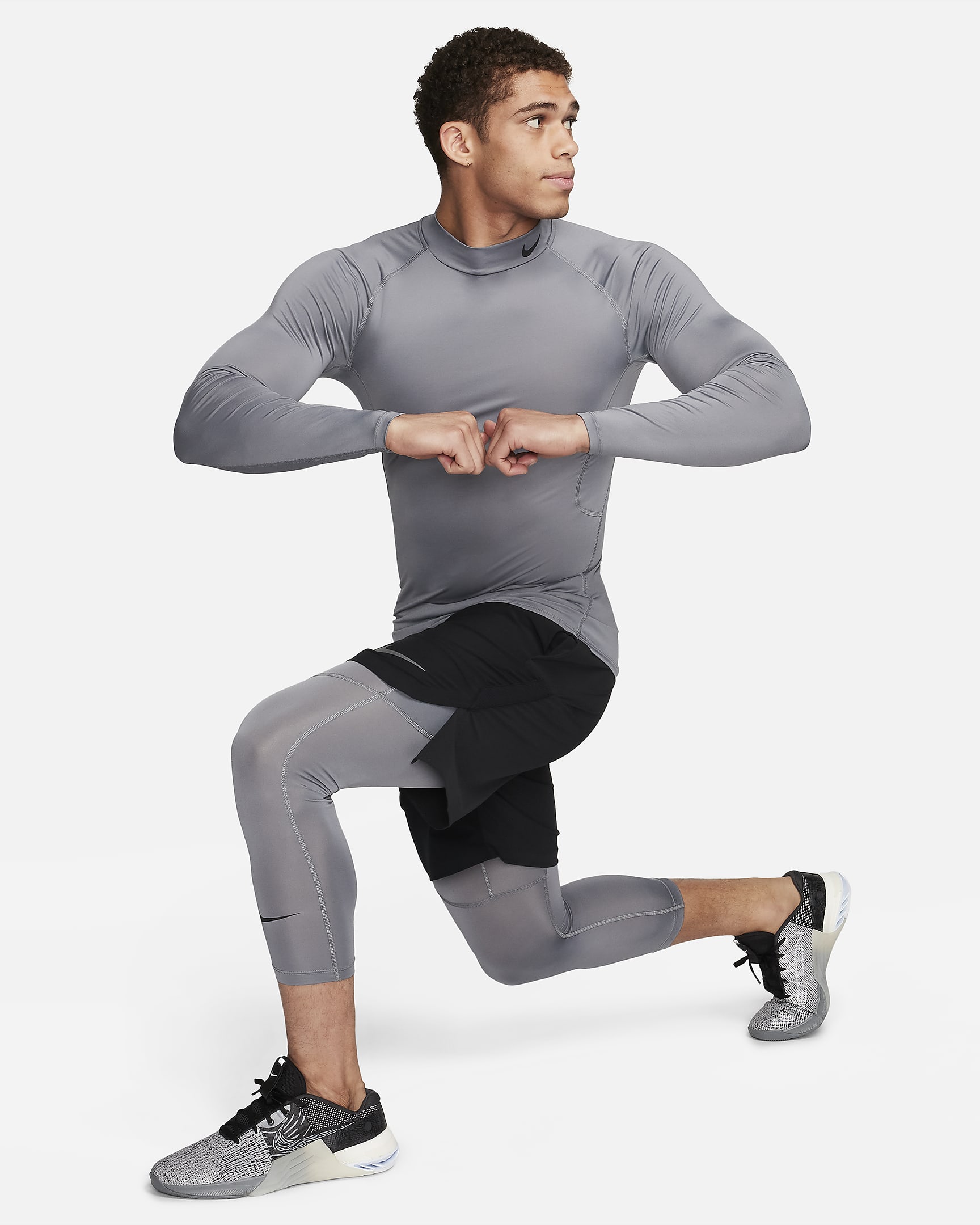 Playera de manga larga de fitness Dri-FIT de cuello alto para hombre Nike Pro. Nike.com