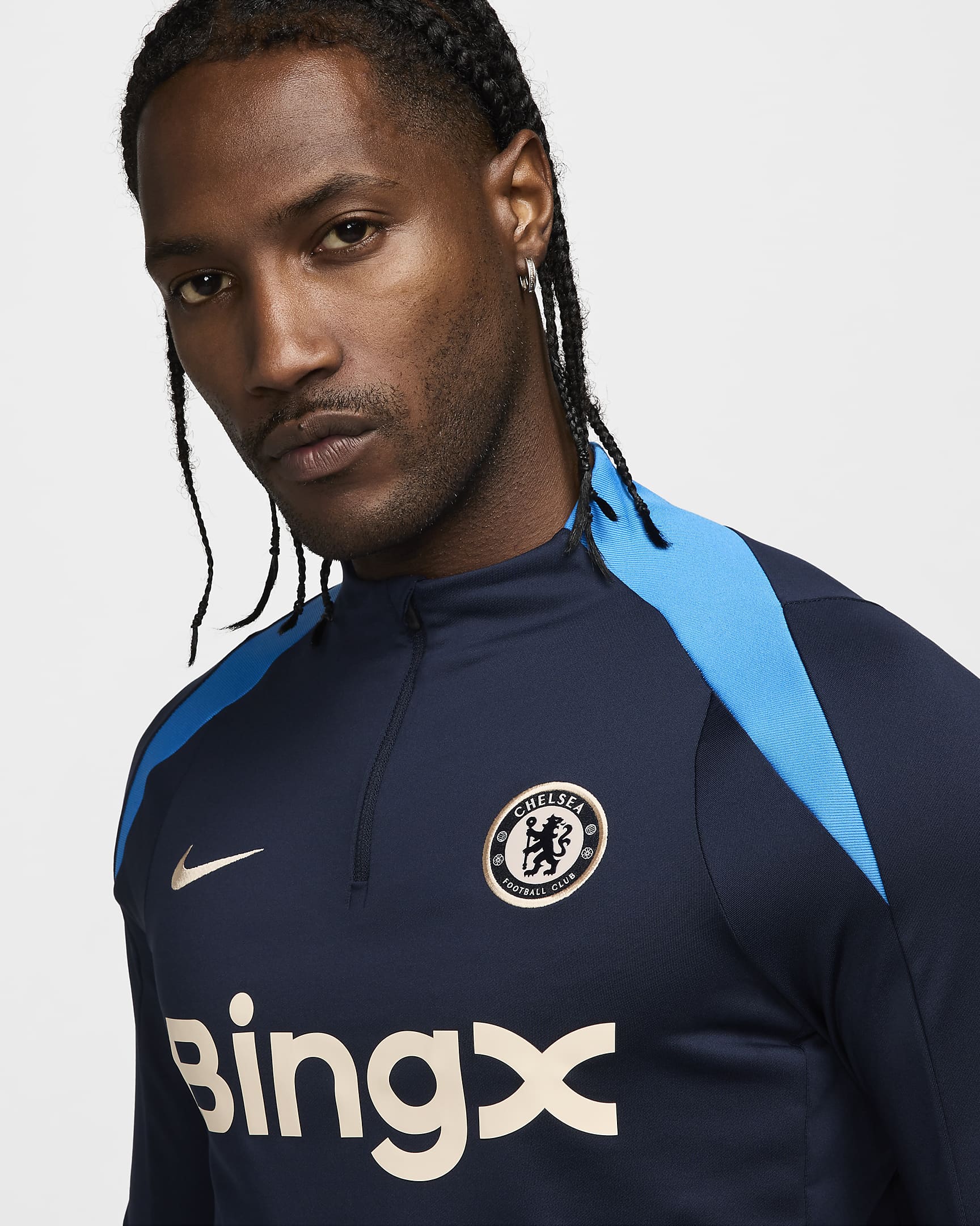 Chelsea F.C. Strike Men's Nike Dri-FIT Football Drill Top. Nike NL
