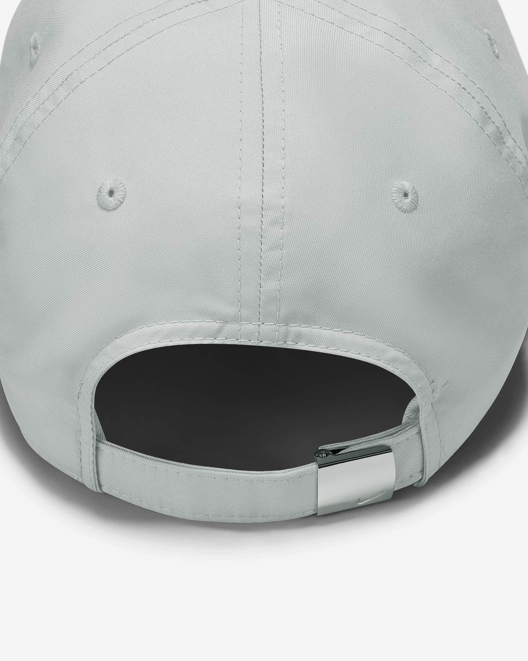 Nike Dri-FIT Club Unstructured Metal Swoosh Cap. Nike DK