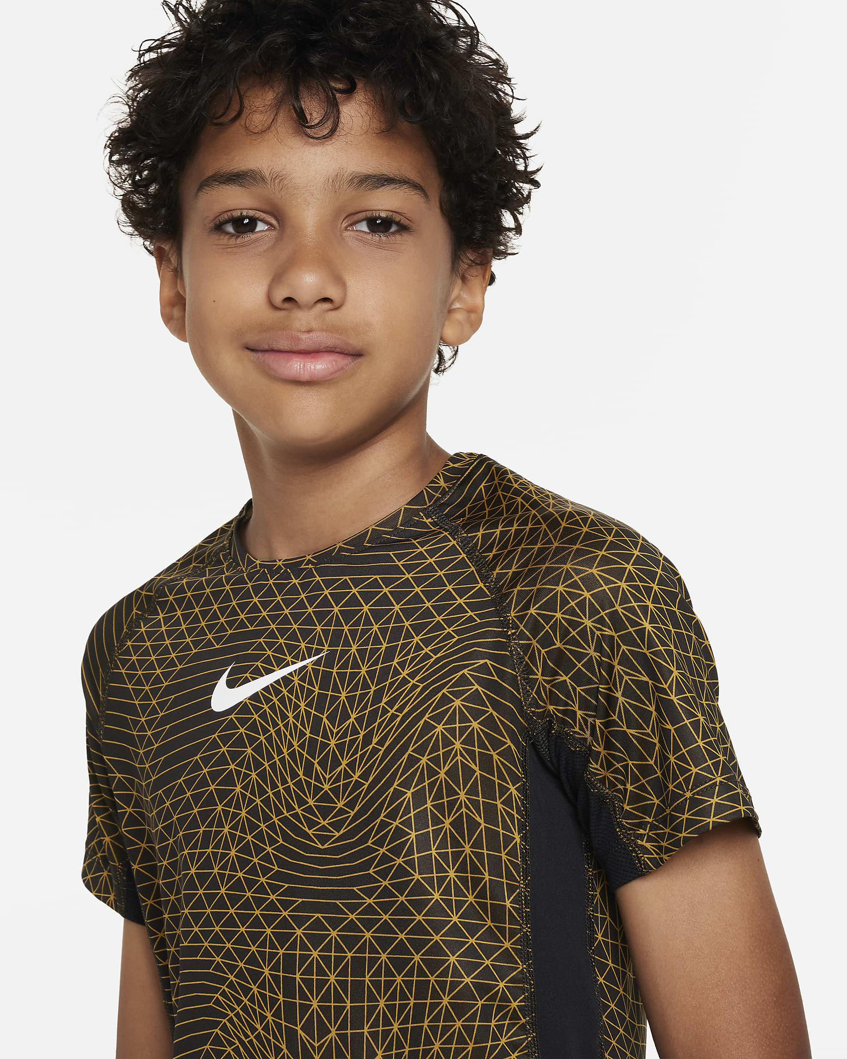 Nike Pro Dri-FIT Older Kids' (Boys') Short-Sleeve Top. Nike LU