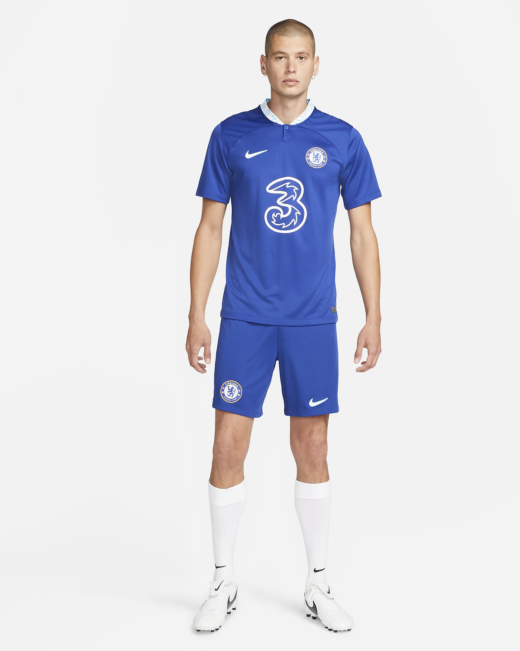 Chelsea F.C. 2022/23 Stadium Home/Away Men's Nike Dri-FIT Football Shorts. Nike CZ