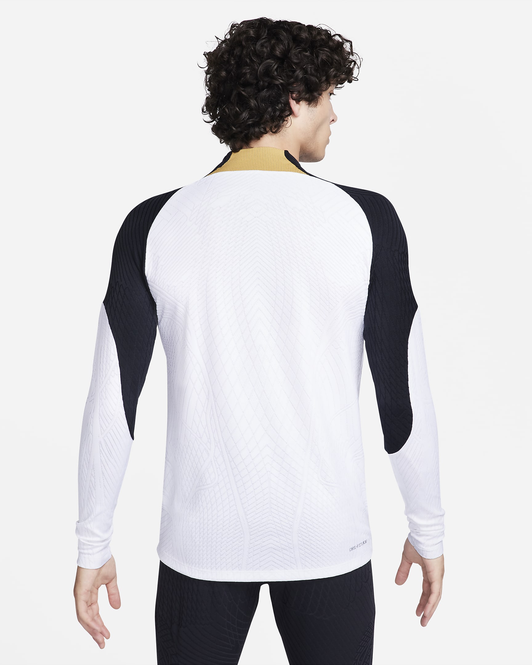 Chelsea F.C. Strike Elite Men's Nike Dri-FIT ADV Knit Football Drill Top. Nike NZ