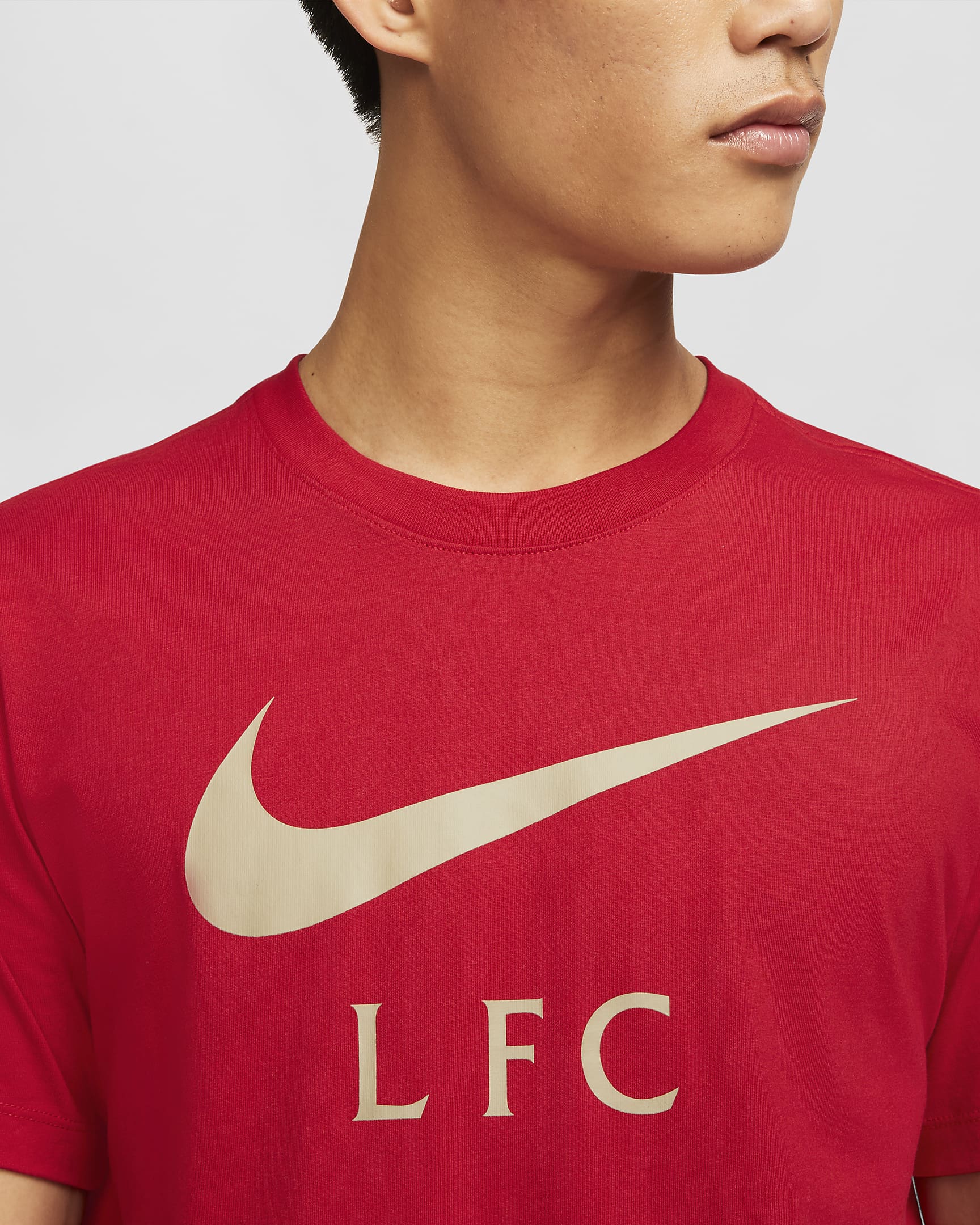 Liverpool F.C. Men's Football T-Shirt. Nike PH