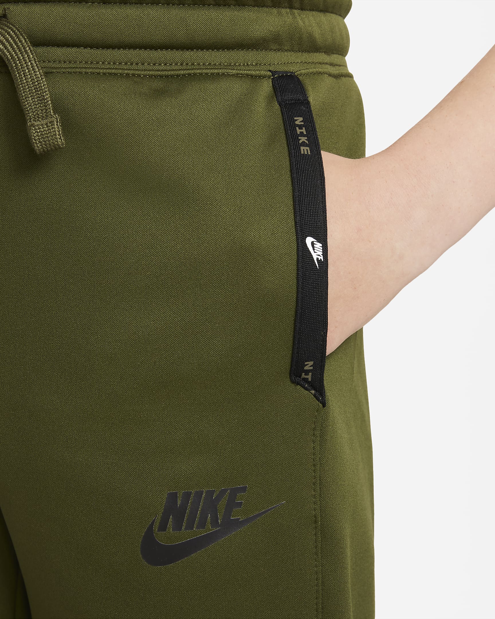 Nike Sportswear Older Kids' Tracksuit. Nike PT