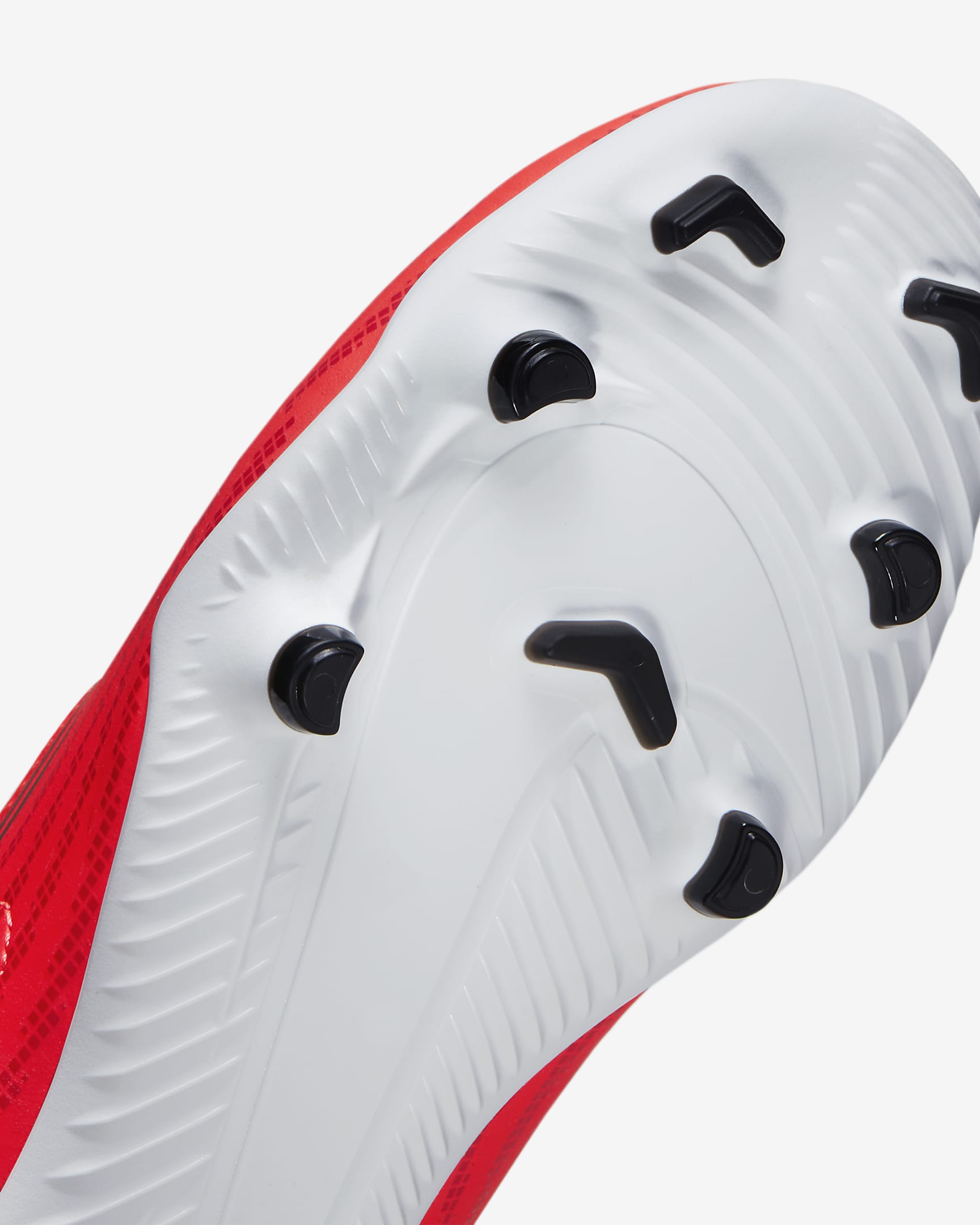 Nike Jr. Phantom GX Club Older Kids' Multi-Ground Football Boot. Nike RO