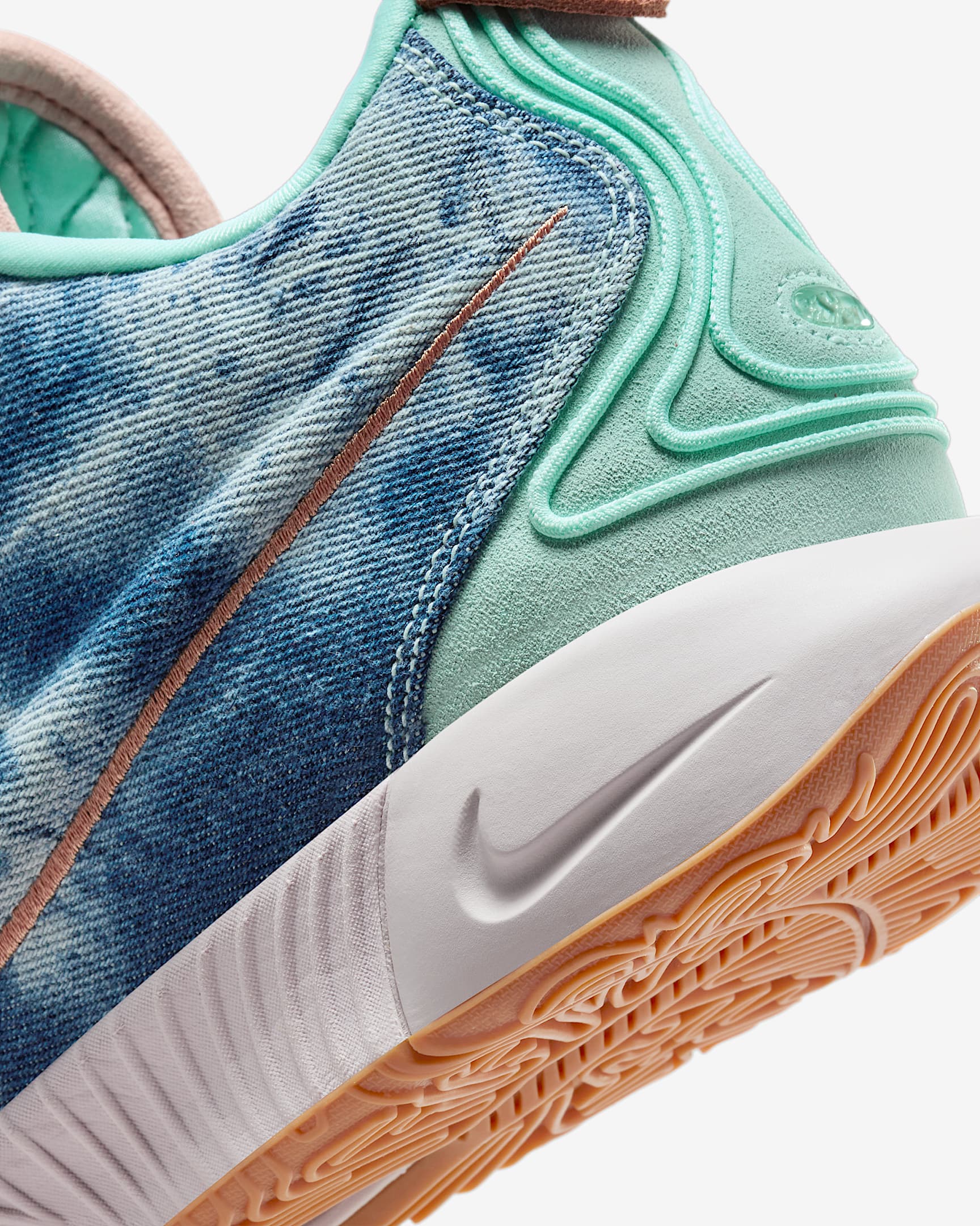 LeBron XXI 'Aragonite' EP Basketball Shoes. Nike PH