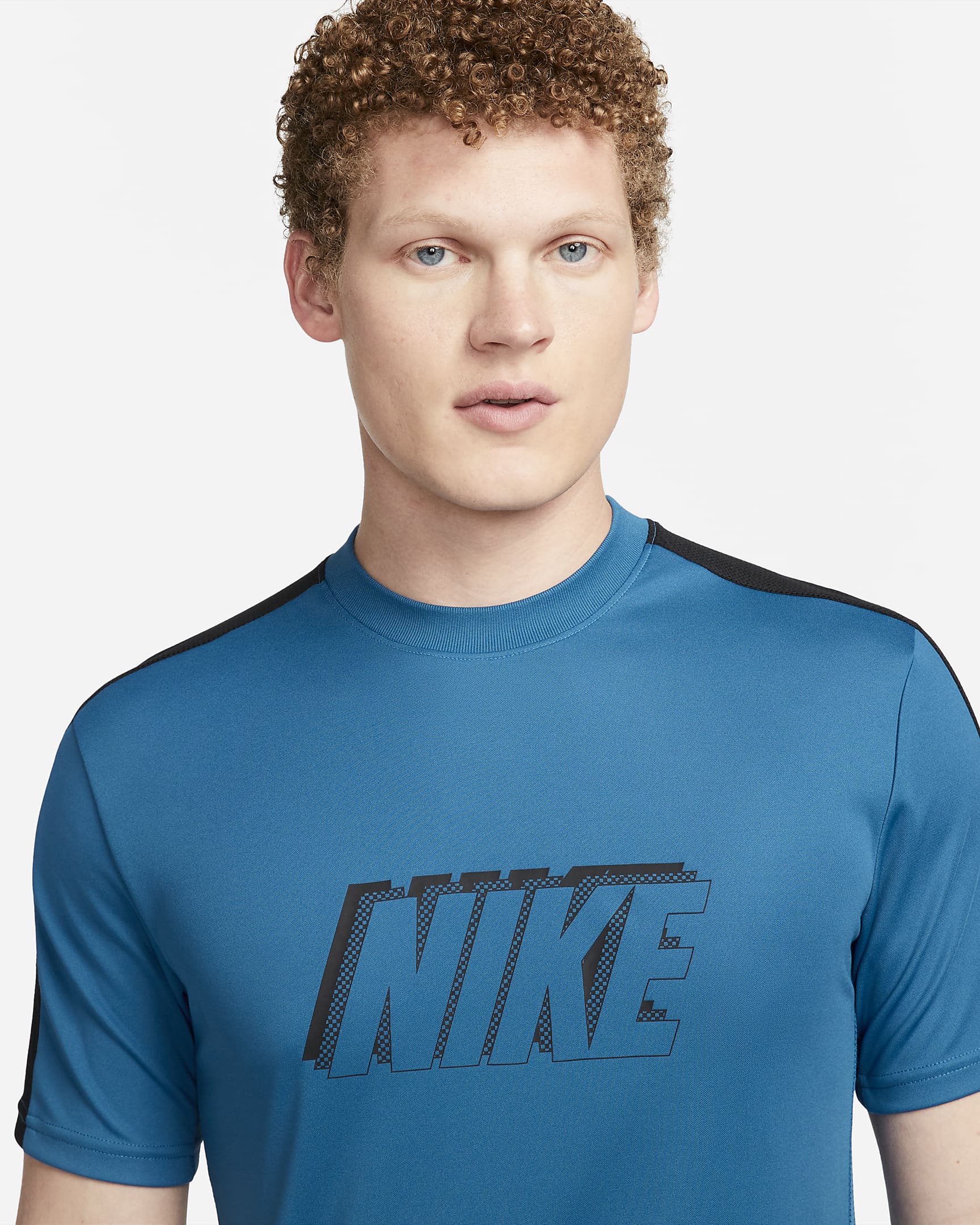 Nike Academy Men's Dri-FIT Short-Sleeve Football Top. Nike PH