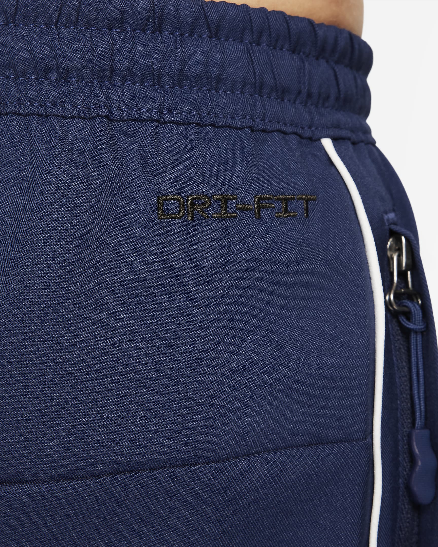 Nike Challenger Track Club Men's Dri-FIT Running Trousers. Nike PH