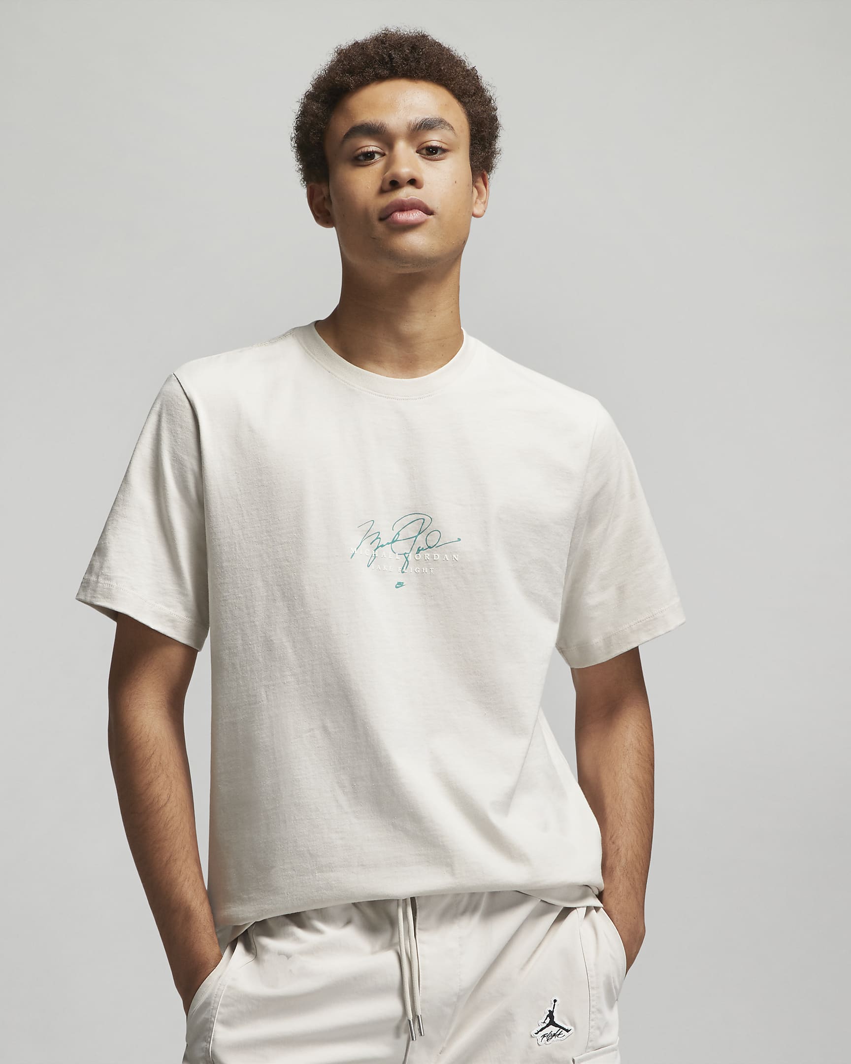 Jordan Essentials Men's Graphic T-Shirt. Nike IE