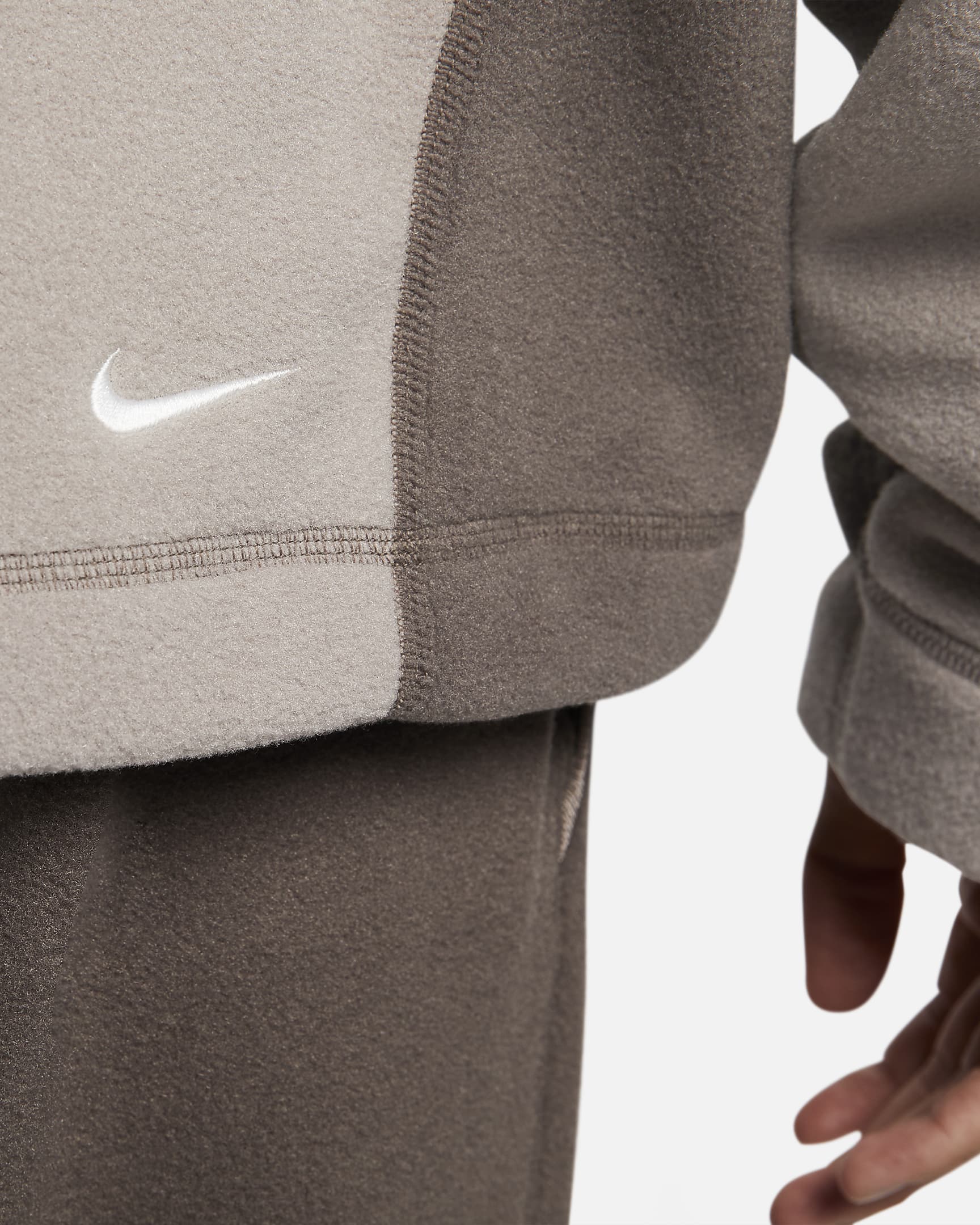 เสื้อมีฮู้ดผู้ชายแบบสวม Nike ACG Therma-FIT "Wolf Tree" Nike TH