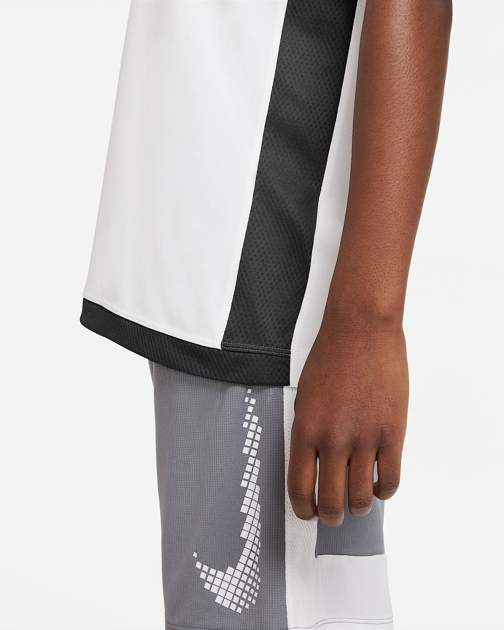 Nike Dri-FIT Trophy Older Kids' (Boys') Graphic Training Top. Nike IN