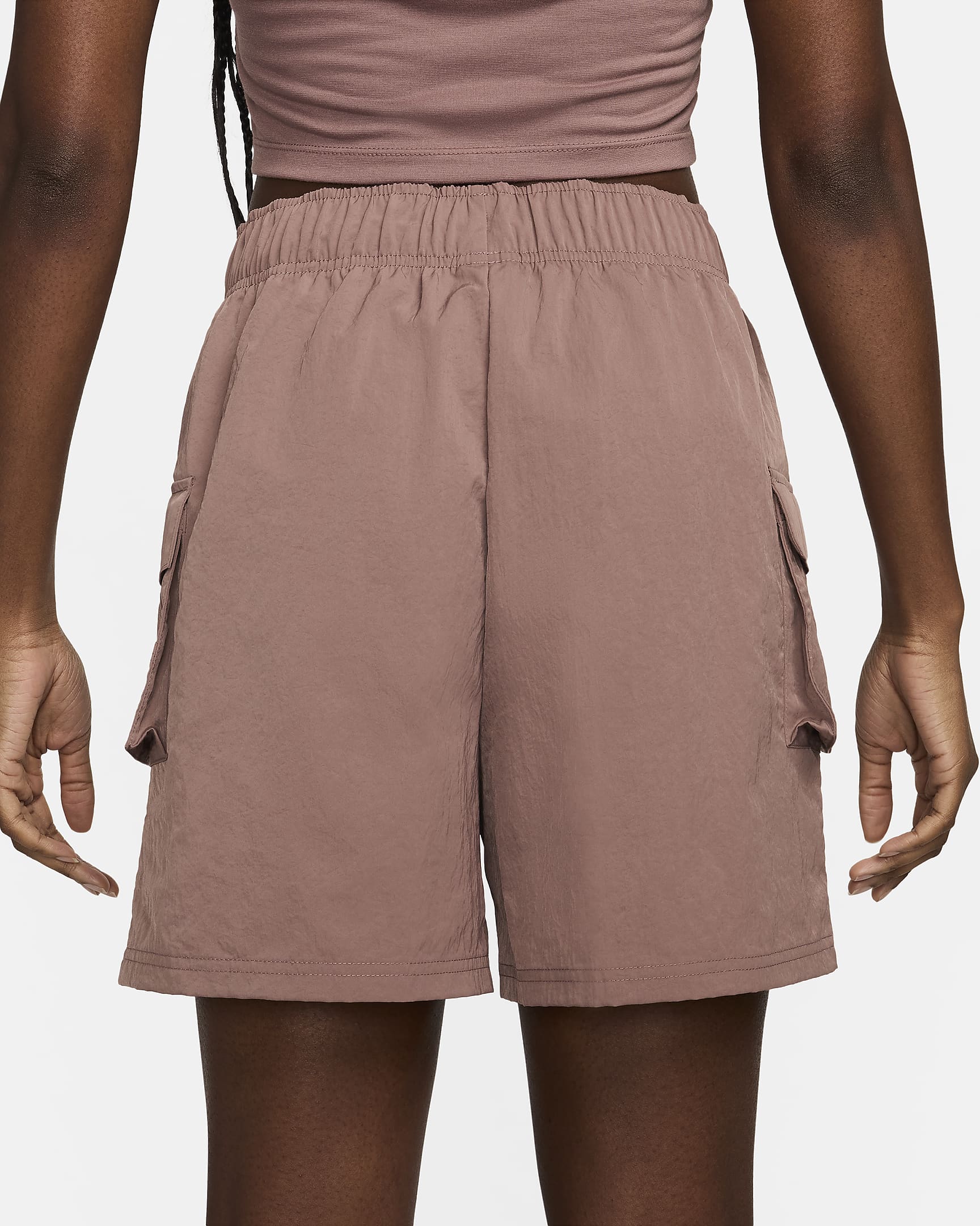 Nike Sportswear Essential Women's Woven High-Rise Shorts. Nike.com