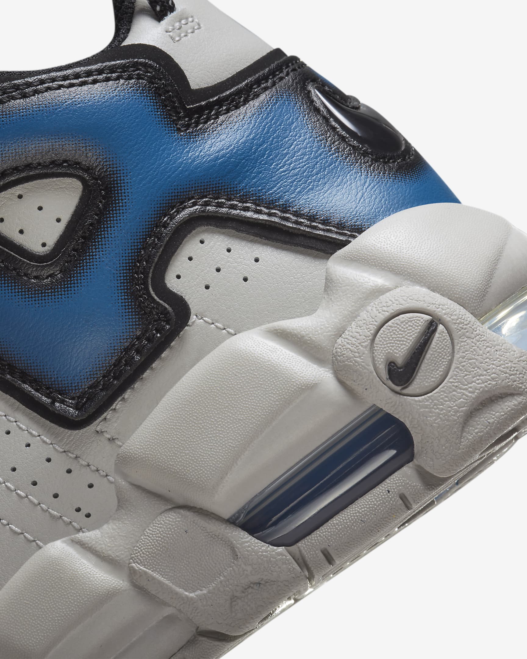 Nike Air More Uptempo Older Kids' Shoes. Nike IE