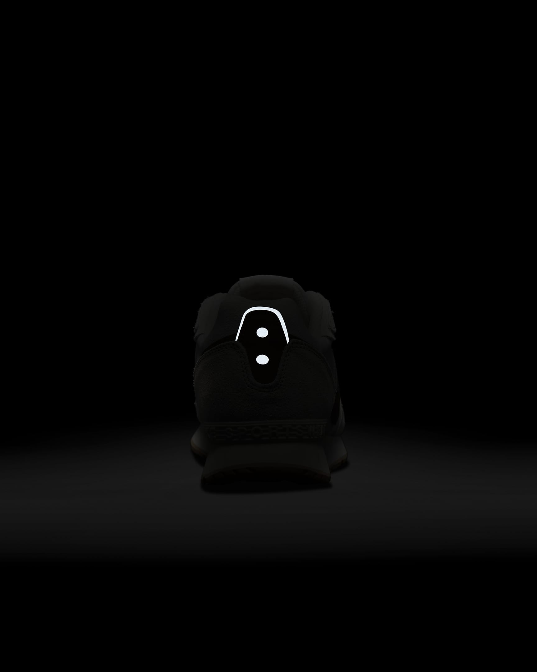 Nike Venture Runner Women's Shoe. Nike IE