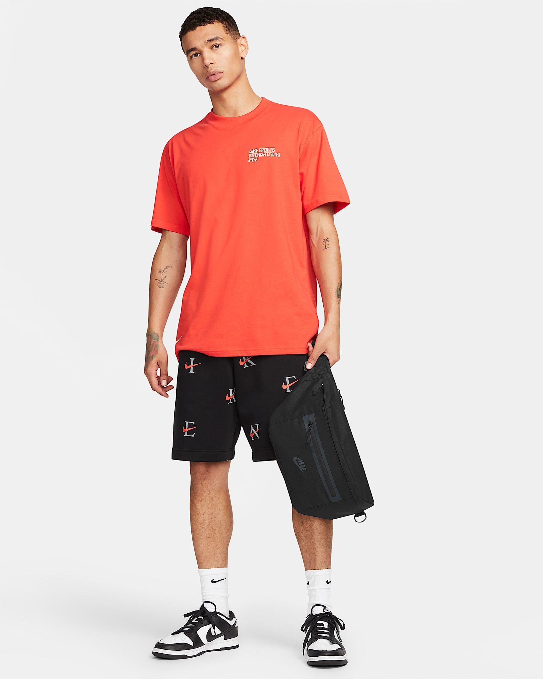 Nike Premium Hip Pack (8L). Nike UK