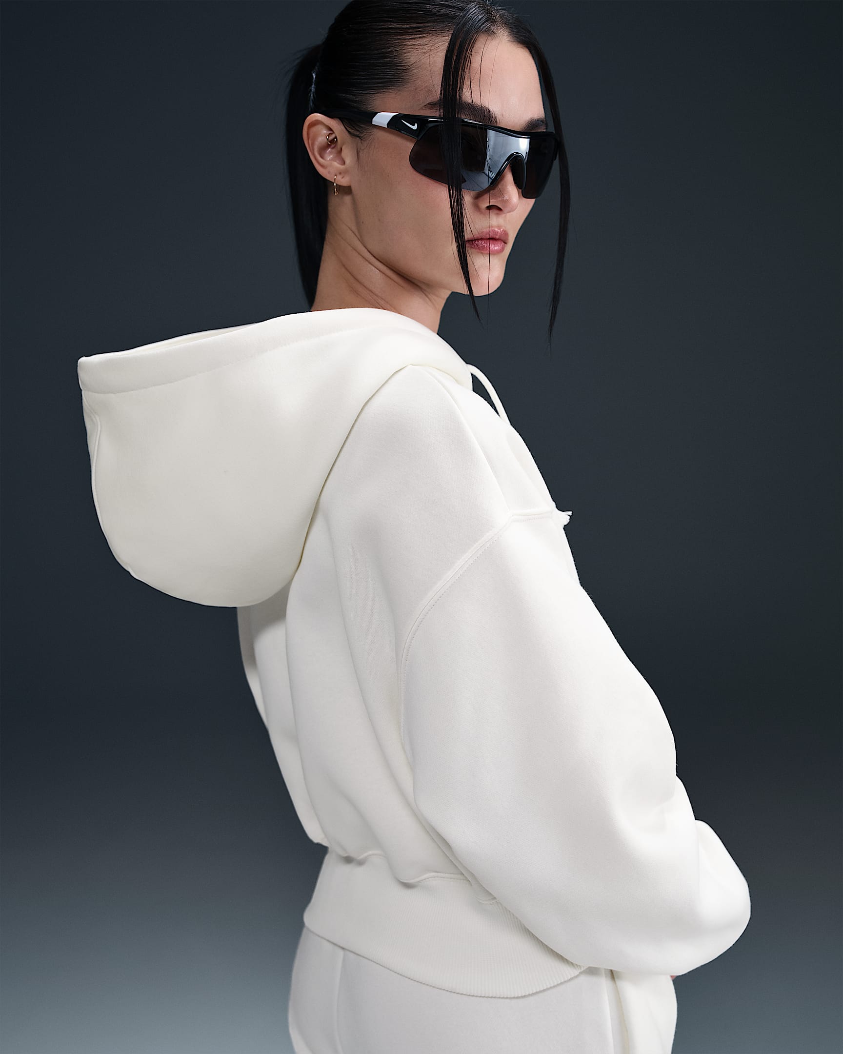 Nike Sportswear Phoenix Fleece Women's Loose Cropped Full-Zip Hoodie. Nike ID