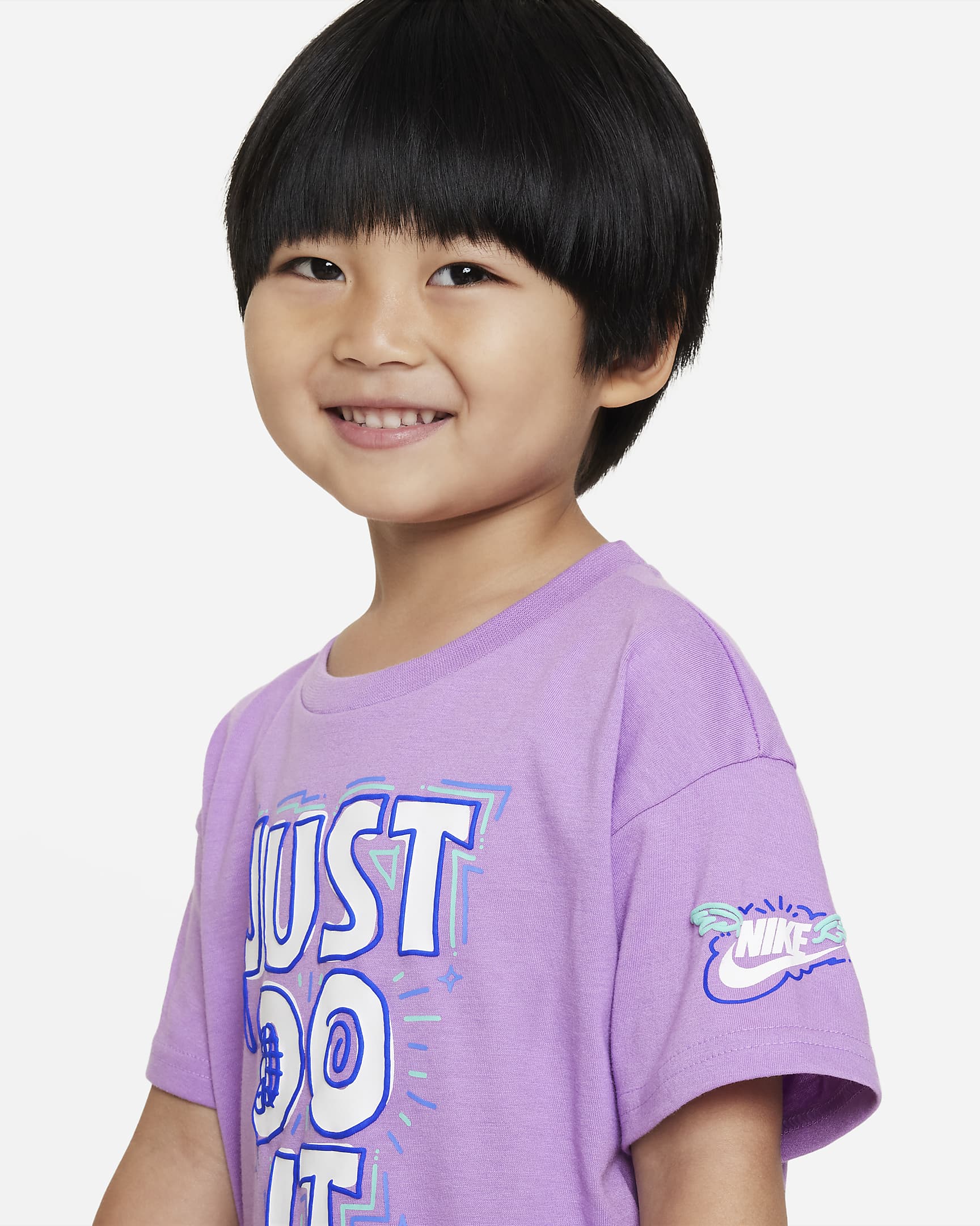 Nike Sportswear "Art of Play" Relaxed Graphic Tee Toddler T-Shirt. Nike.com