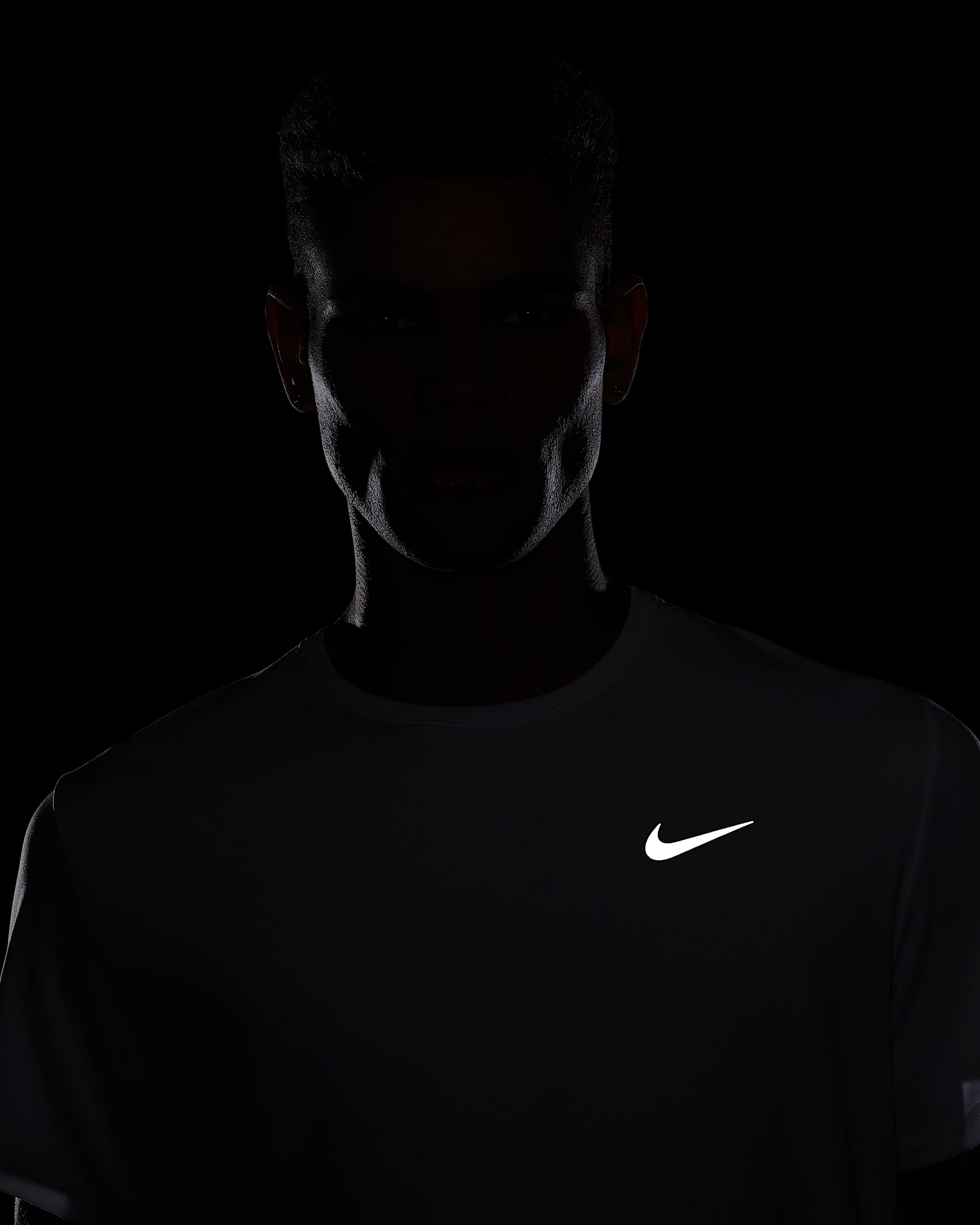 Nike Miler Men's Dri-FIT UV Short-Sleeve Running Top. Nike UK