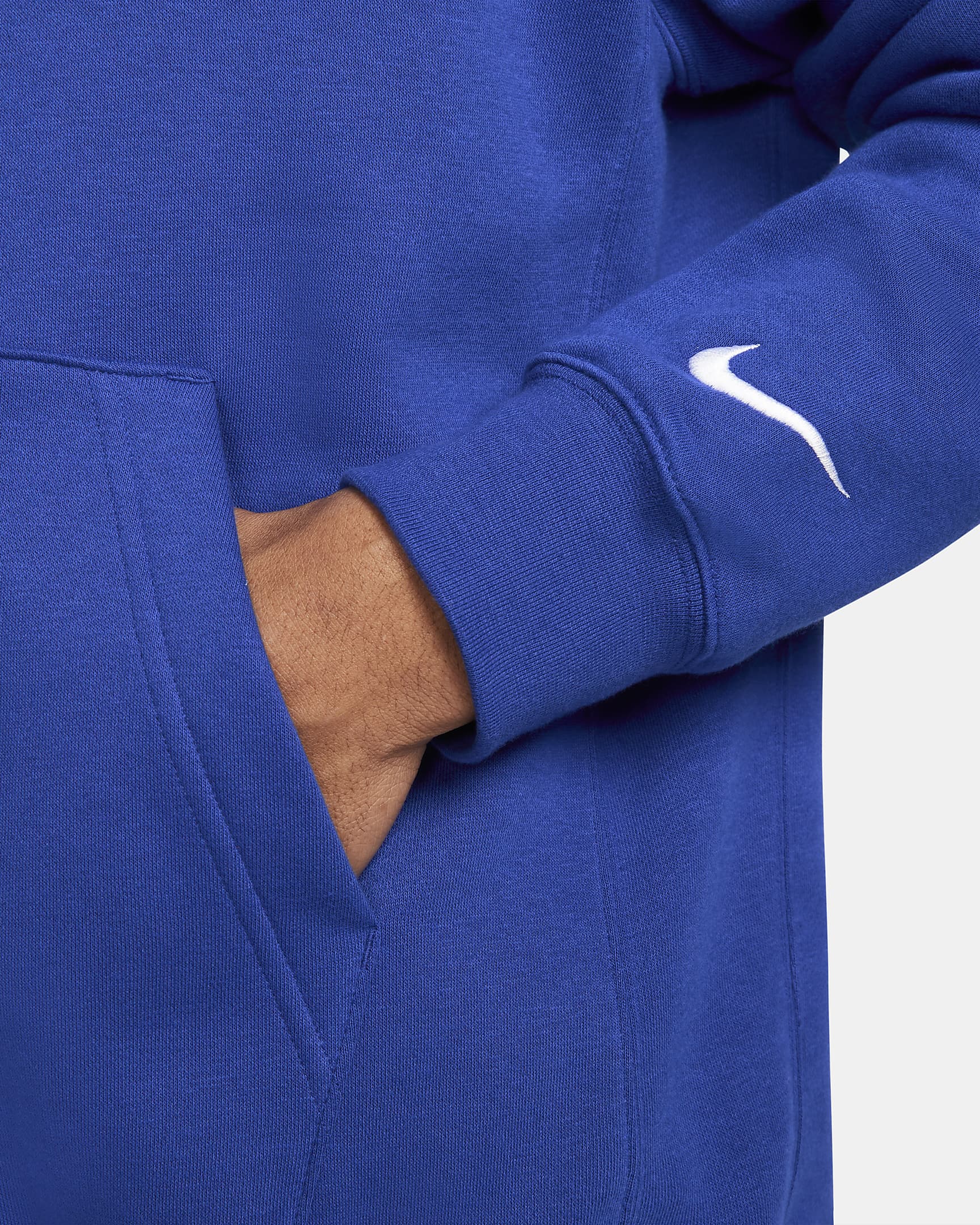 Paris Saint-Germain Club Fleece Men's Pullover Hoodie. Nike NZ