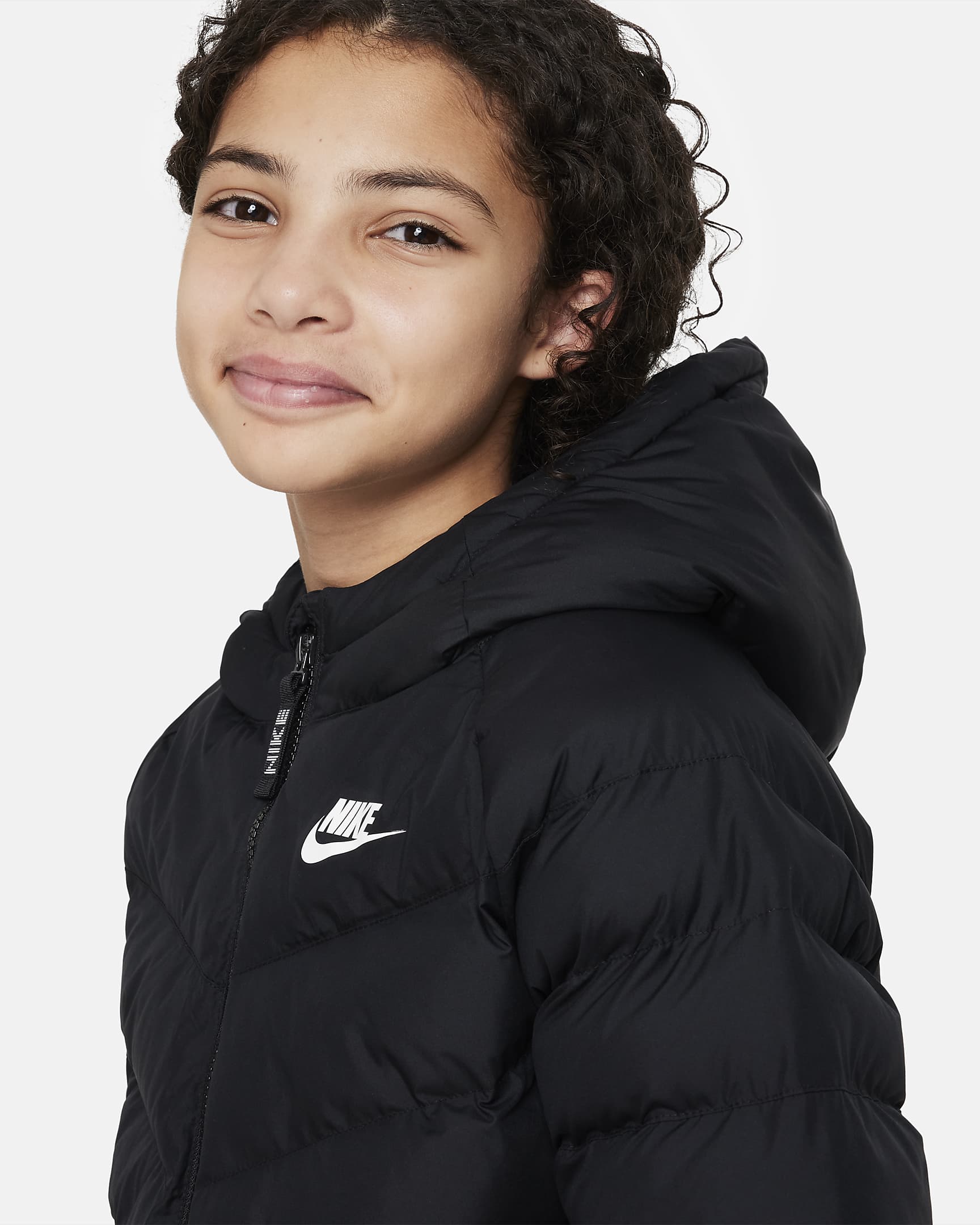 Nike Sportswear Older Kids' Synthetic-Fill Hooded Parka. Nike HR